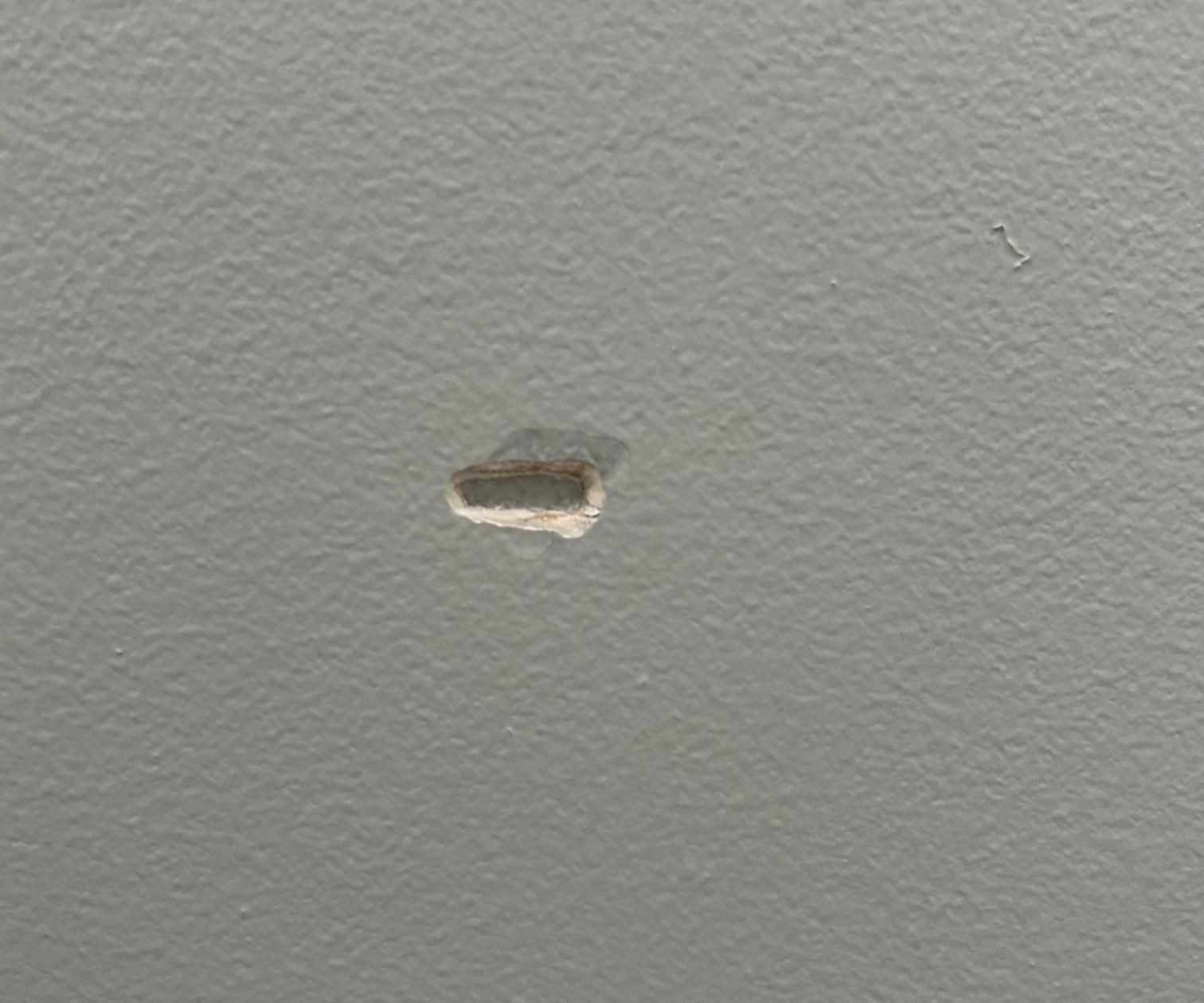 How to Patch a Hole in the Wall : 8 Steps (with Pictures) - Instructables