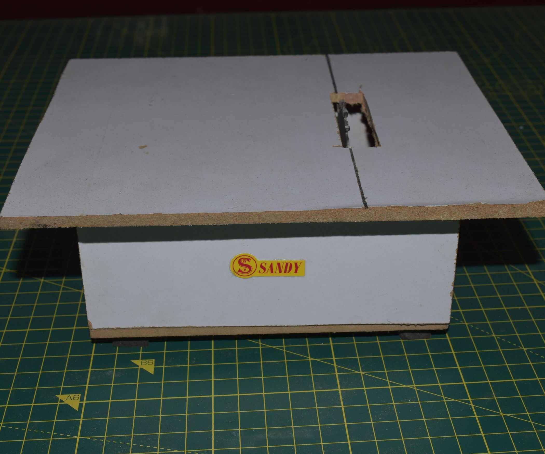 DIY PCB Cutter AKA Mini Table Saw : 8 Steps (with Pictures) - Instructables