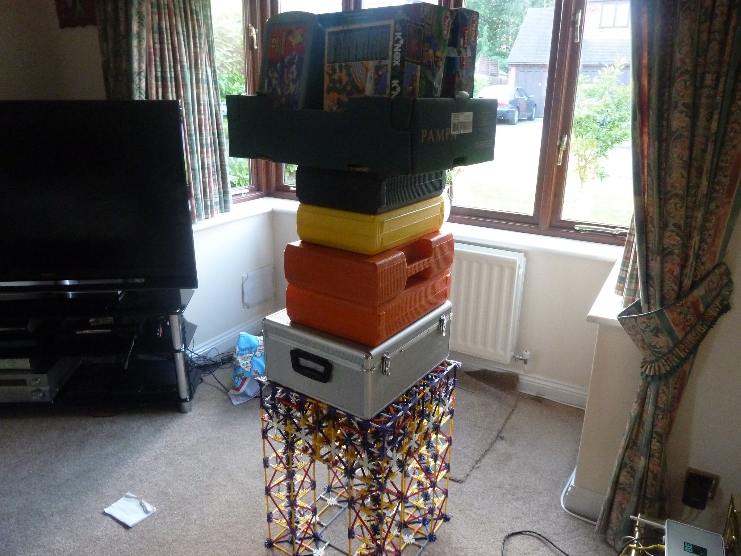 K'nex Table : 9 Steps - Instructables