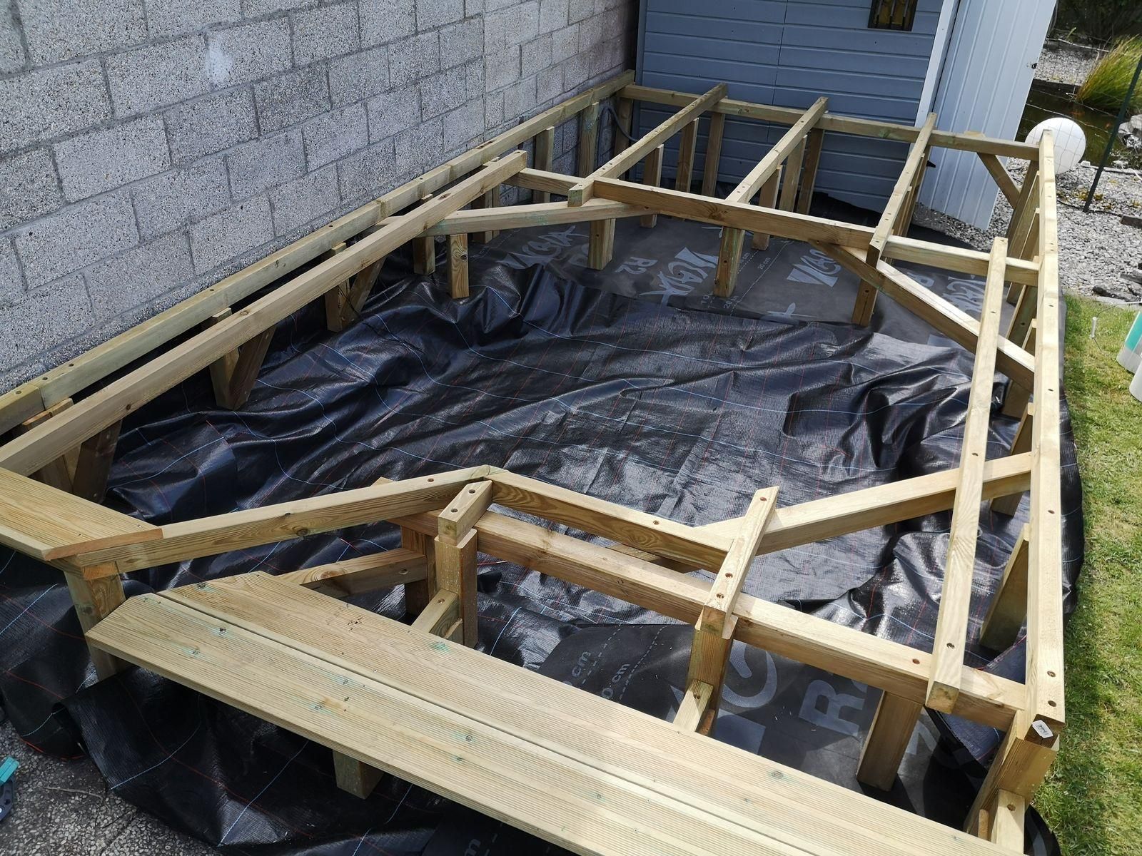 Make a Floating Deck for an Inflatable SPA, With a Motorized Cover ...