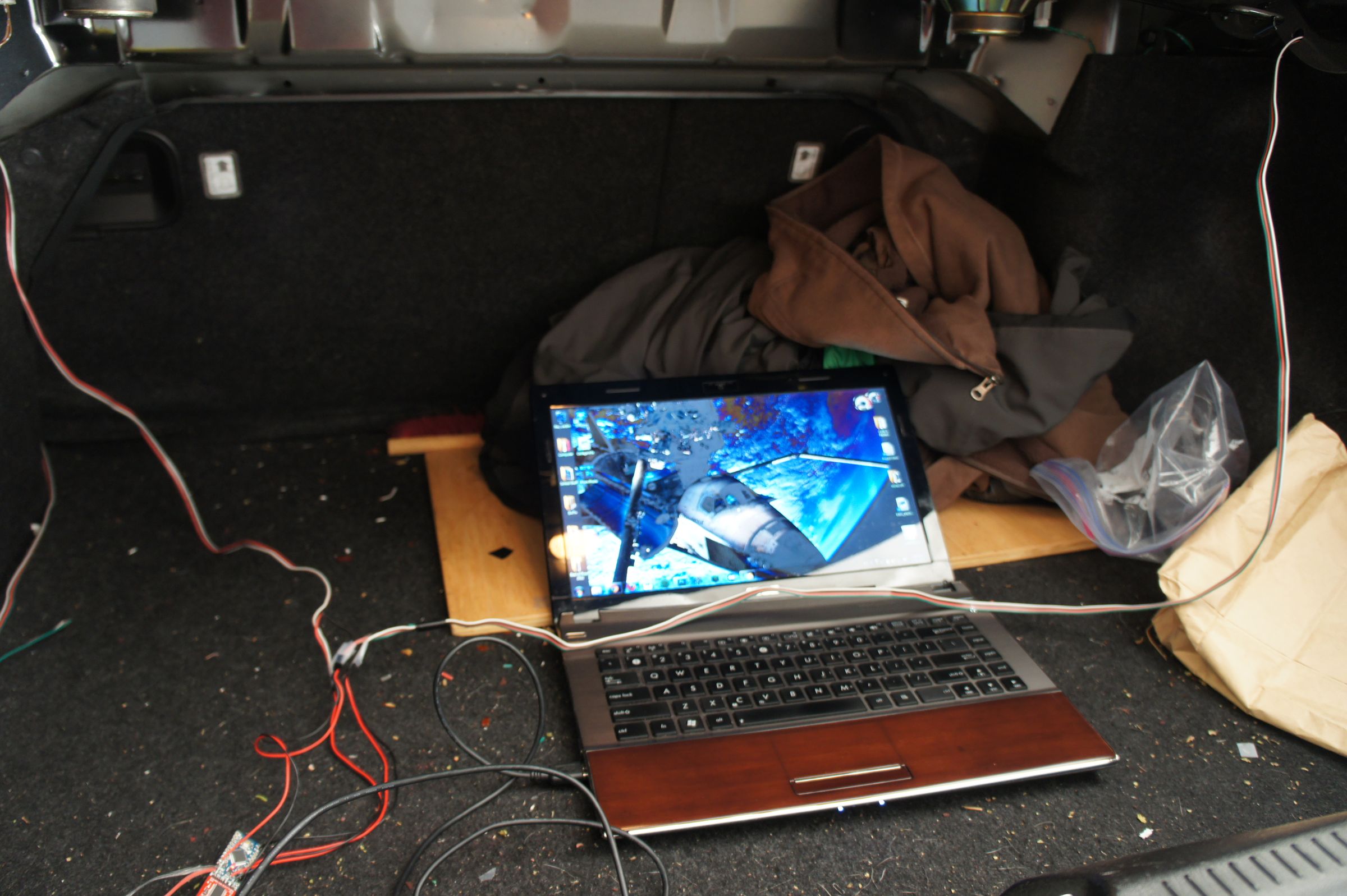 RFID Controlled Car Trunk : 8 Steps (with Pictures) - Instructables