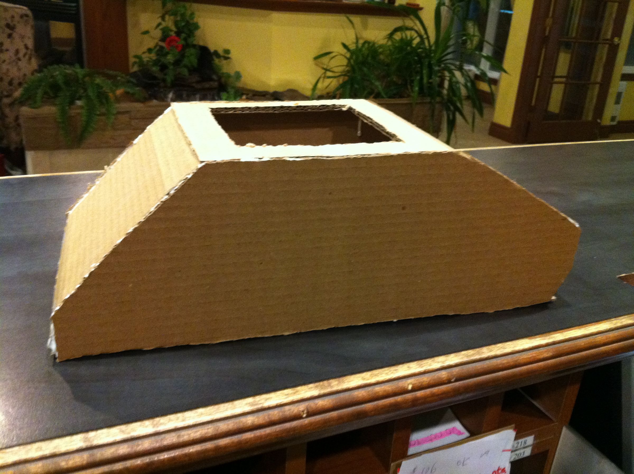 How to Build a Tank With a Cardboard Box : 3 Steps (with Pictures ...