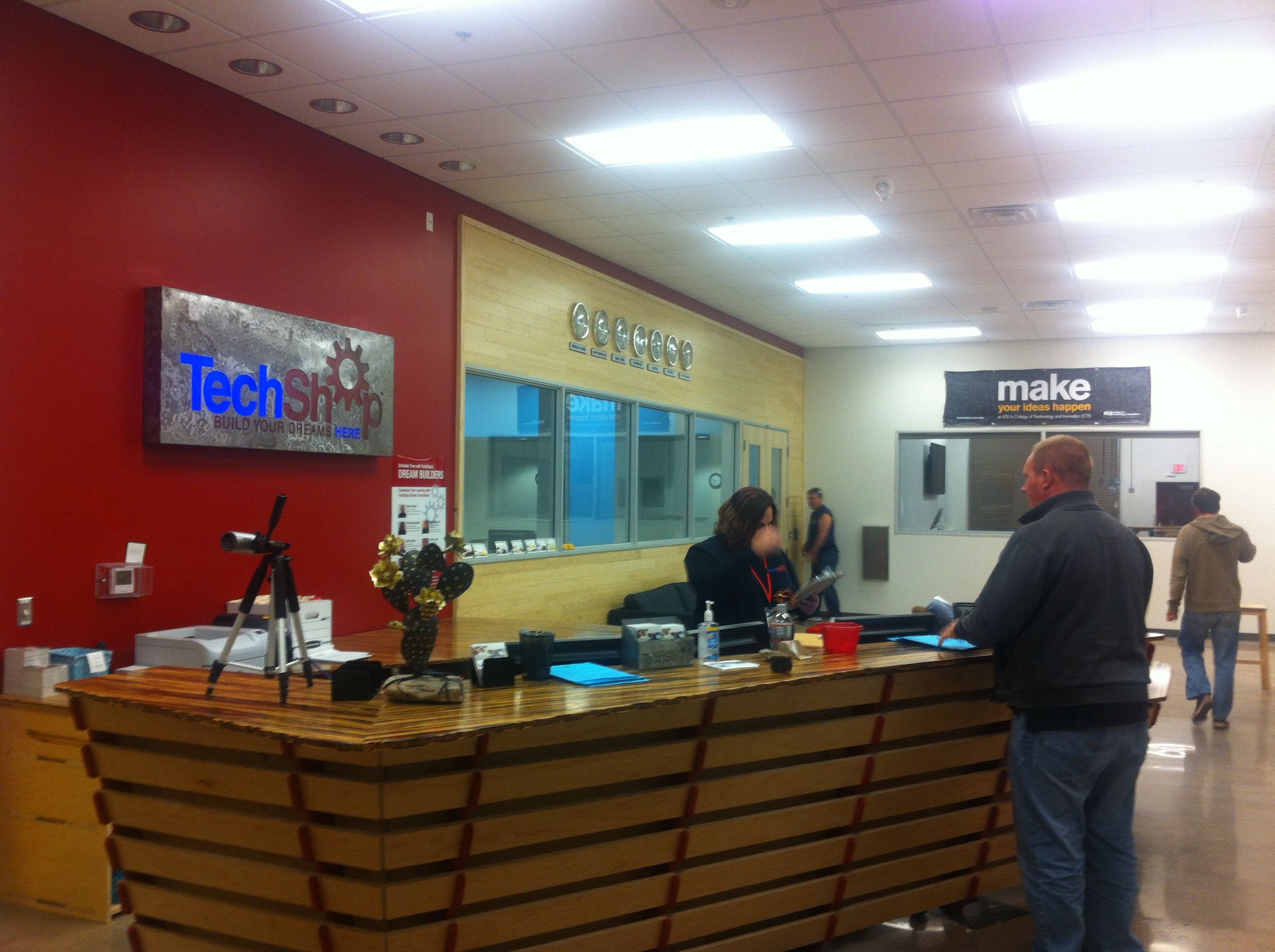 MIG Welding at TechShop : 4 Steps - Instructables