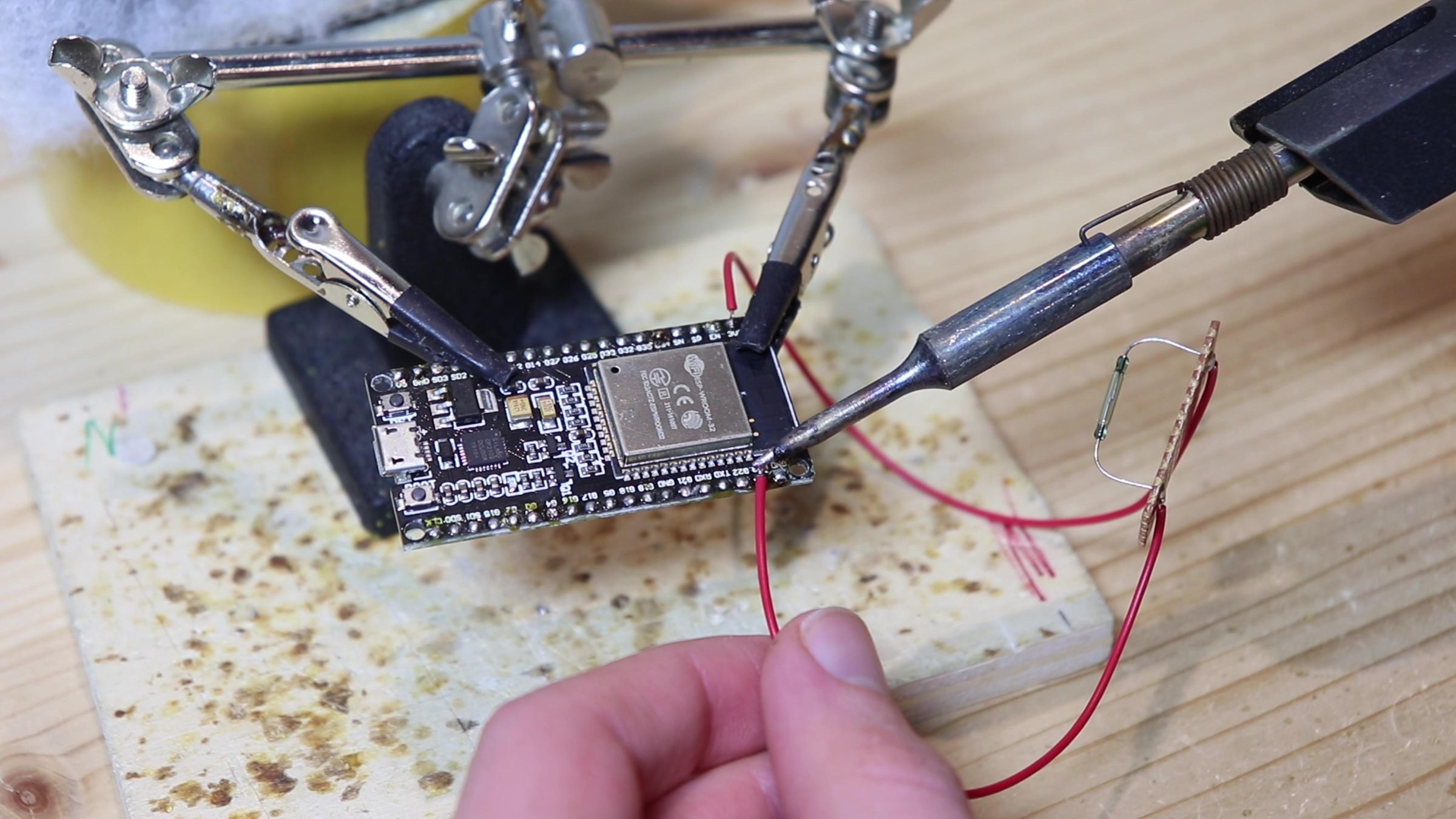 ESP32 Anti-theft Alarm System : 9 Steps (with Pictures) - Instructables