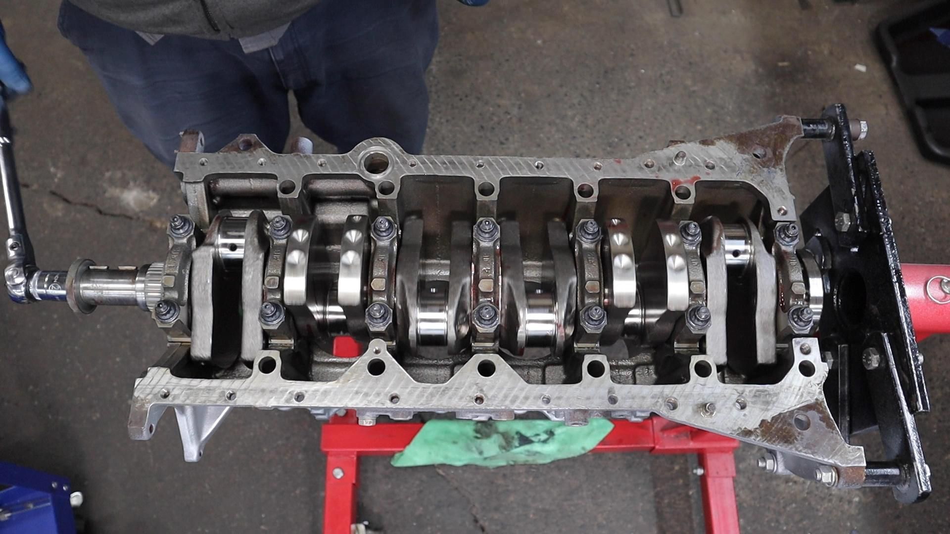 1000hp 2JZ Engine Bottom End Assembly : 7 Steps - Instructables