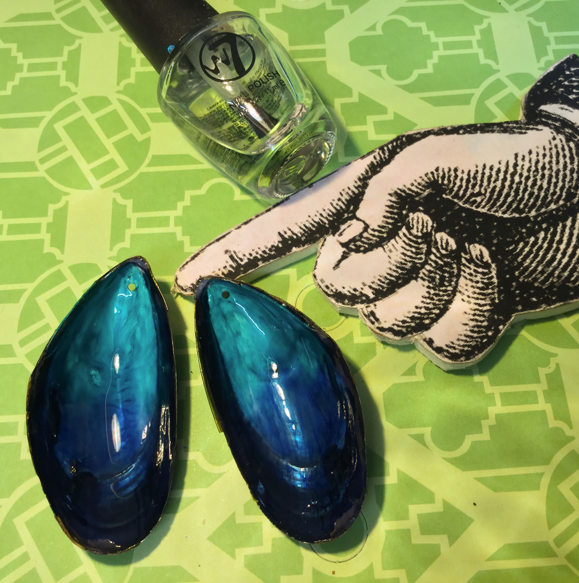 RECYCLE YOUR DINNER! Mussel Jewellery : 7 Steps - Instructables