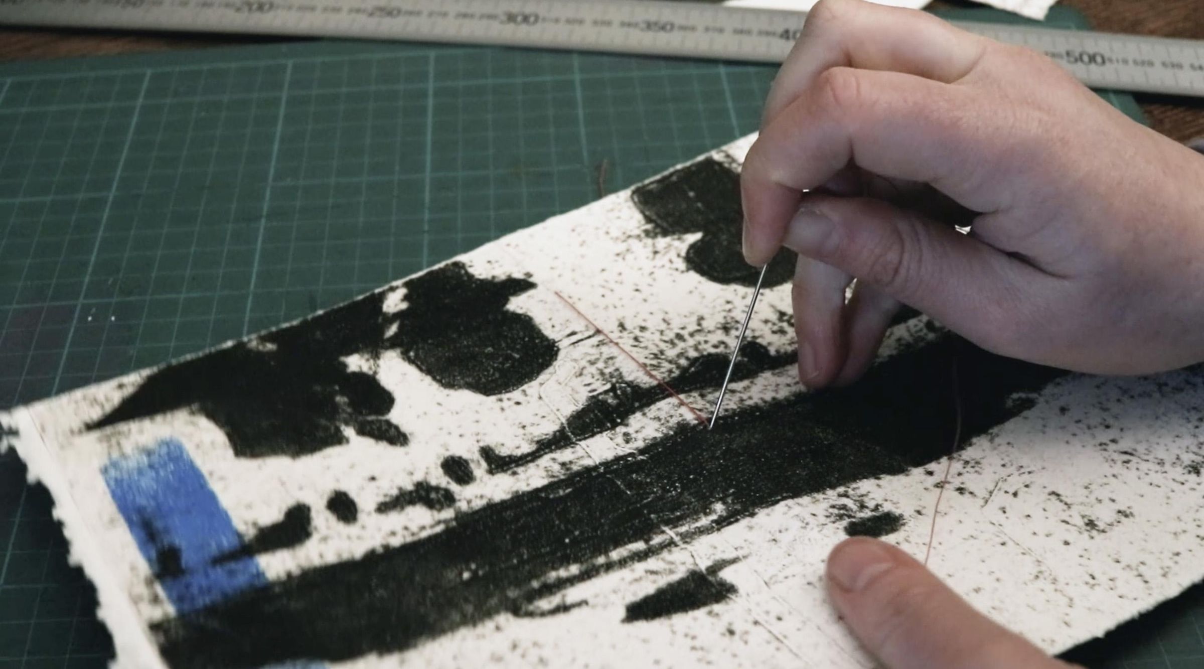 Make a Pamphlet Stitch Sketchbook : 8 Steps (with Pictures) - Instructables