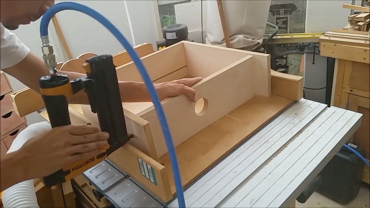 Easy Workshop Down Draft Sanding and Outfeed Table. : 9 Steps (with ...