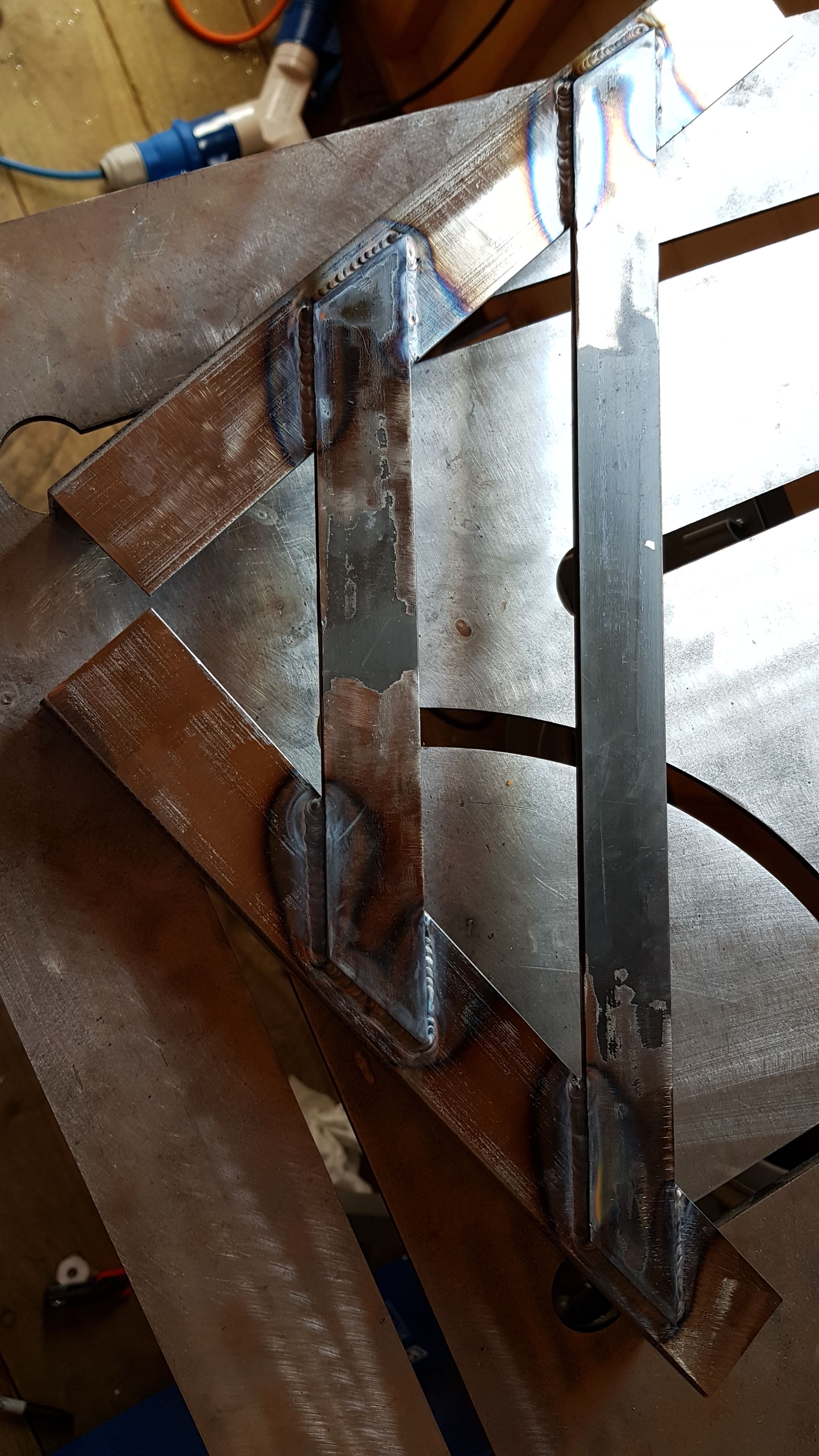 Indestructible Corner Clamp (Fixture) for Welding Projects : 6 Steps ...