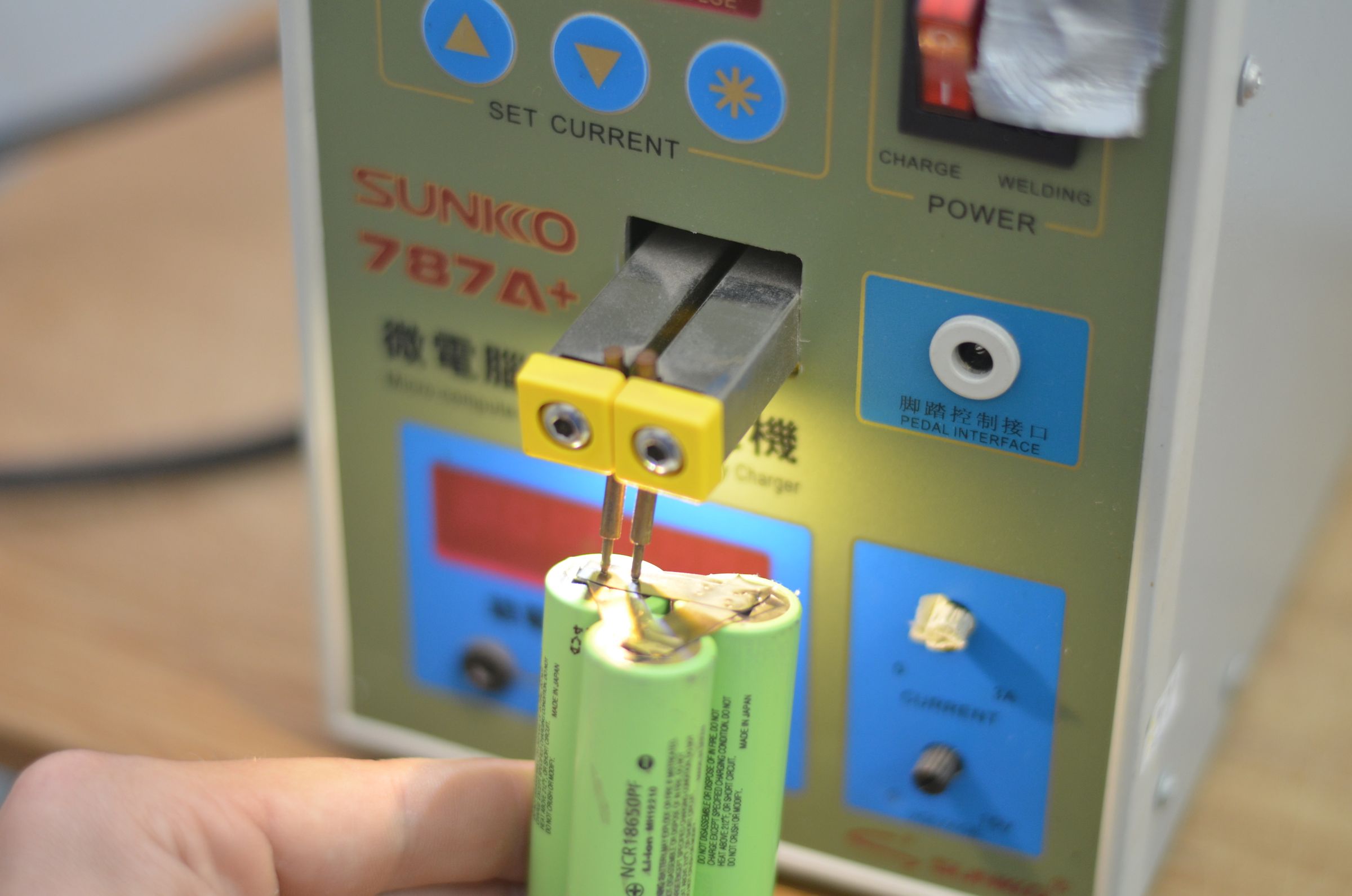 How to Make a Lithium Battery for an Electric Bicycle : 12 Steps (with ...