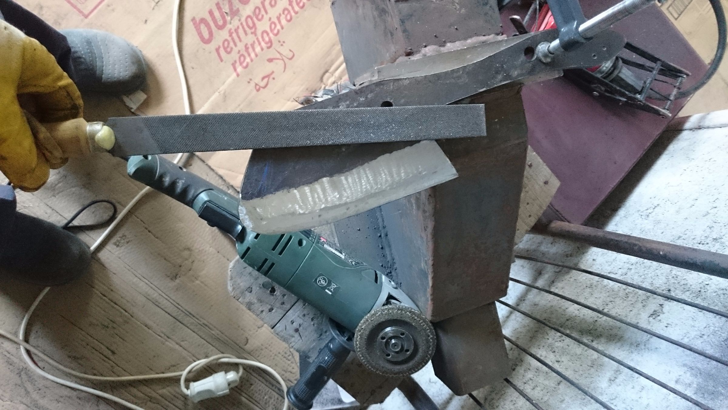 Big Ass AXE : 14 Steps (with Pictures) - Instructables