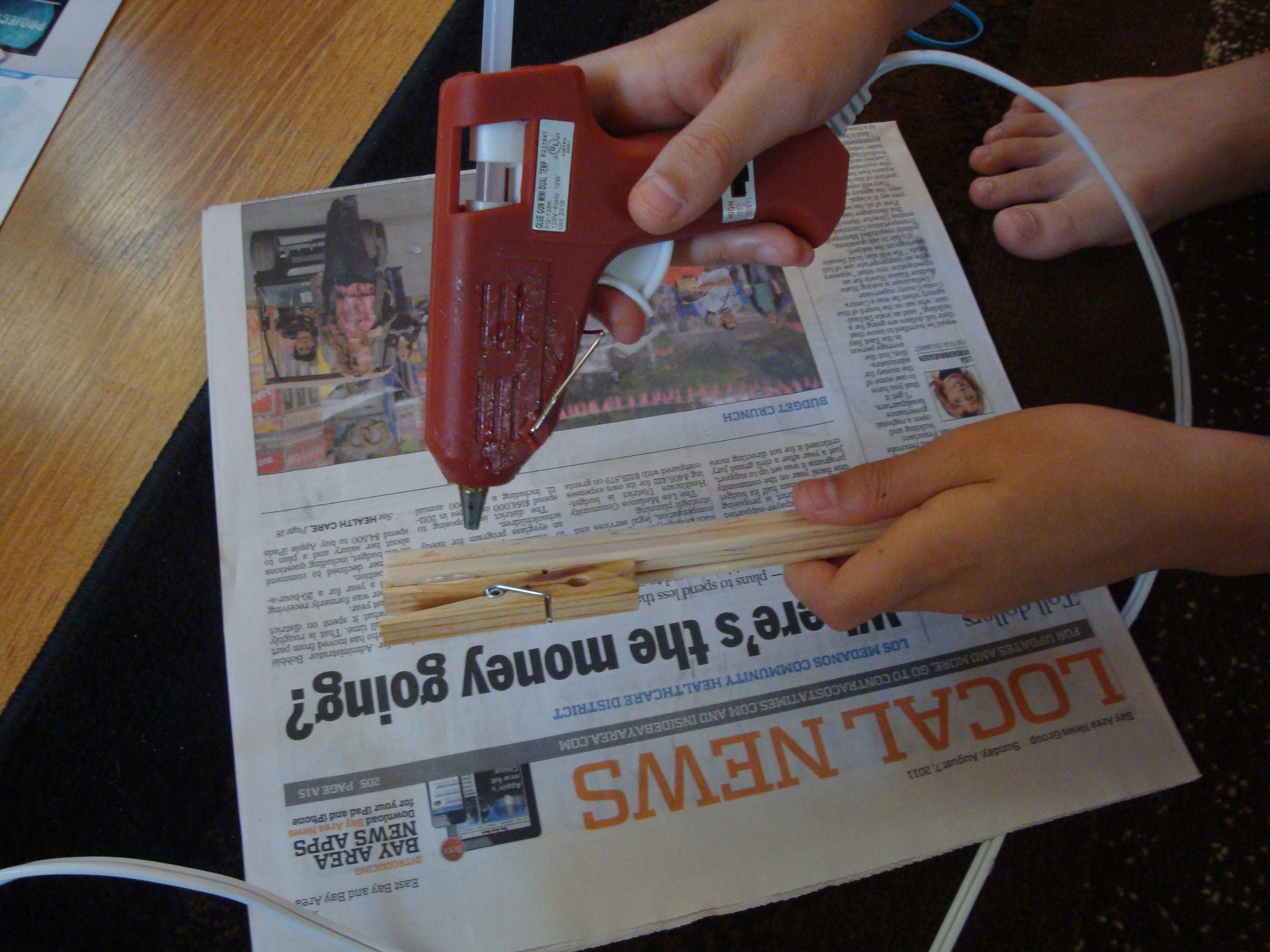 Super Simple Chopstick Rubber Band Gun : 4 Steps - Instructables