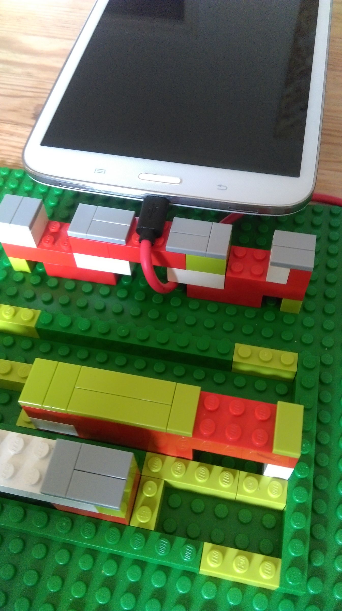 Lego Multi Device Charge Dock, Phone Tablet : 15 Steps (with Pictures ...