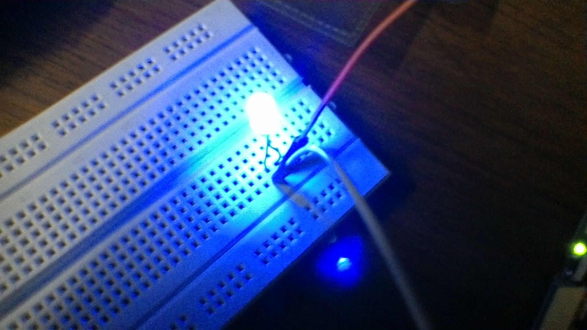 Lights On/off on Clap With LinkitONE : 6 Steps - Instructables