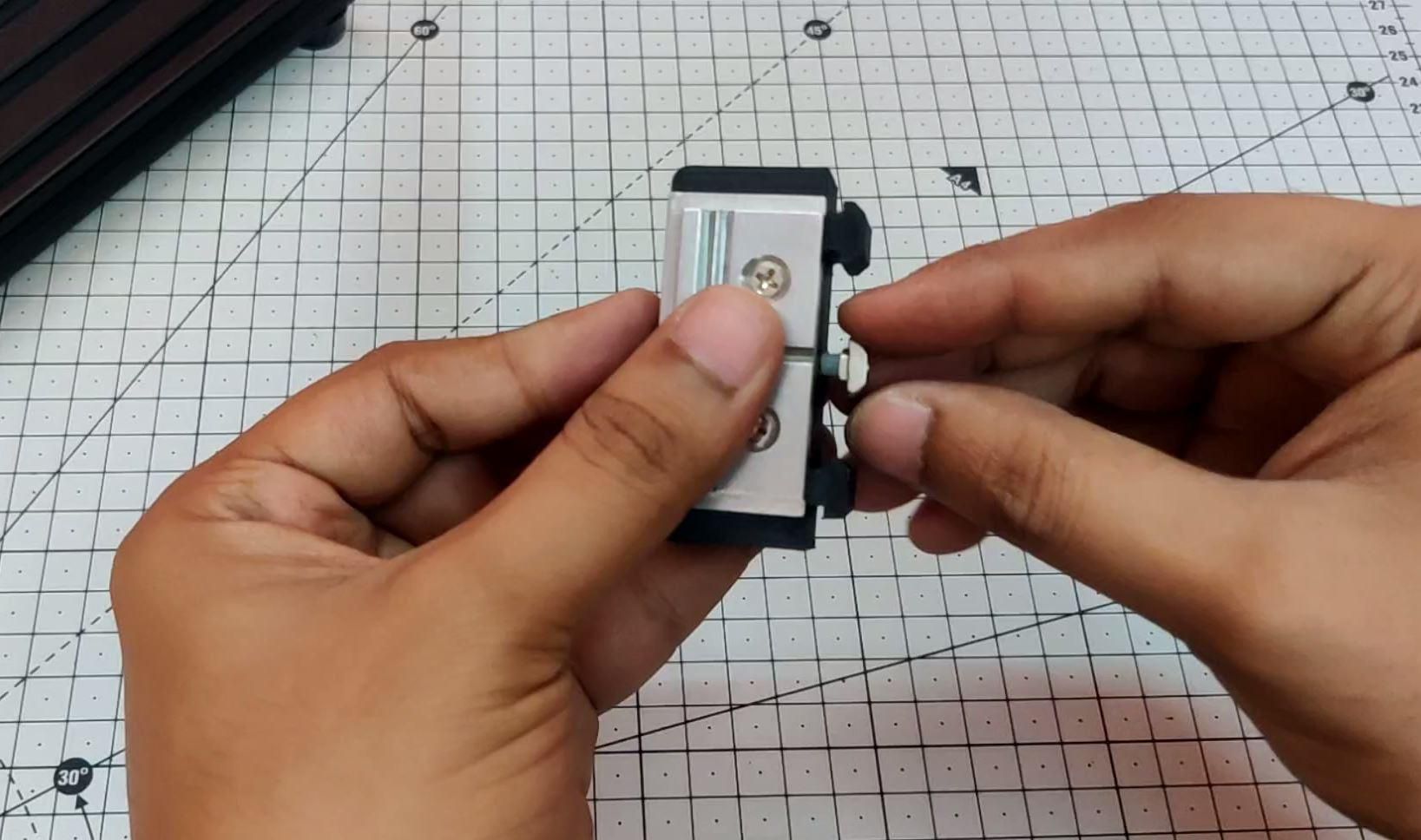 PCB Bench Vise From Aluminum Extrusion Profile : 8 Steps (with Pictures ...