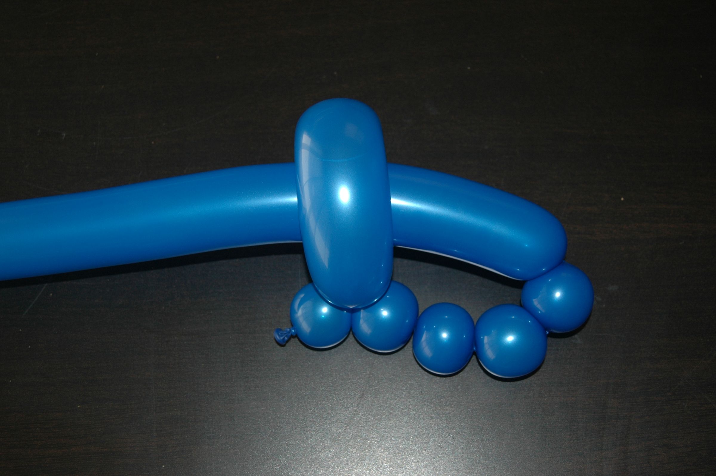 How to Balloon Twist : 19 Steps (with Pictures) - Instructables