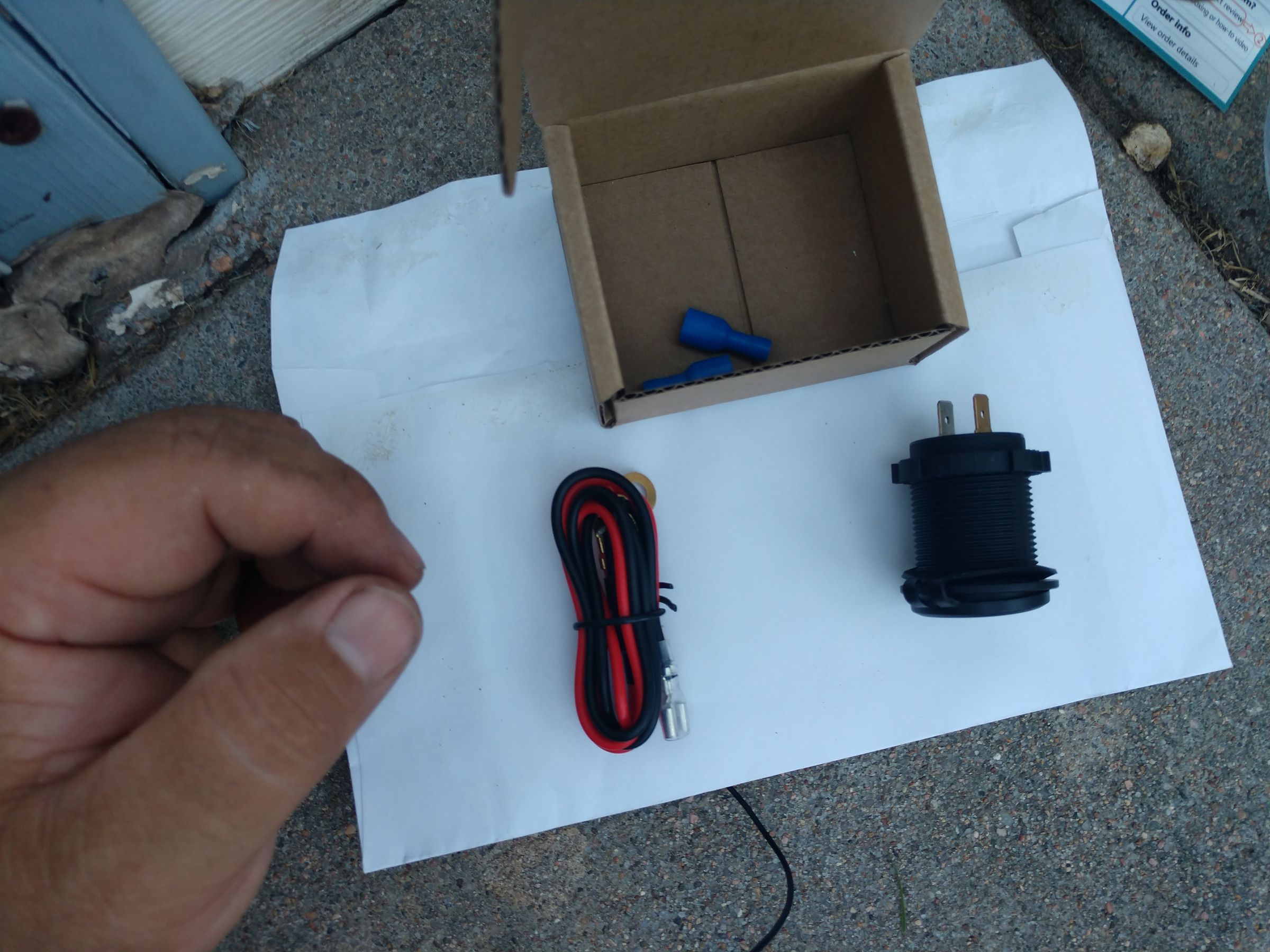 USB Outlet on Zero Motorcycle : 6 Steps - Instructables