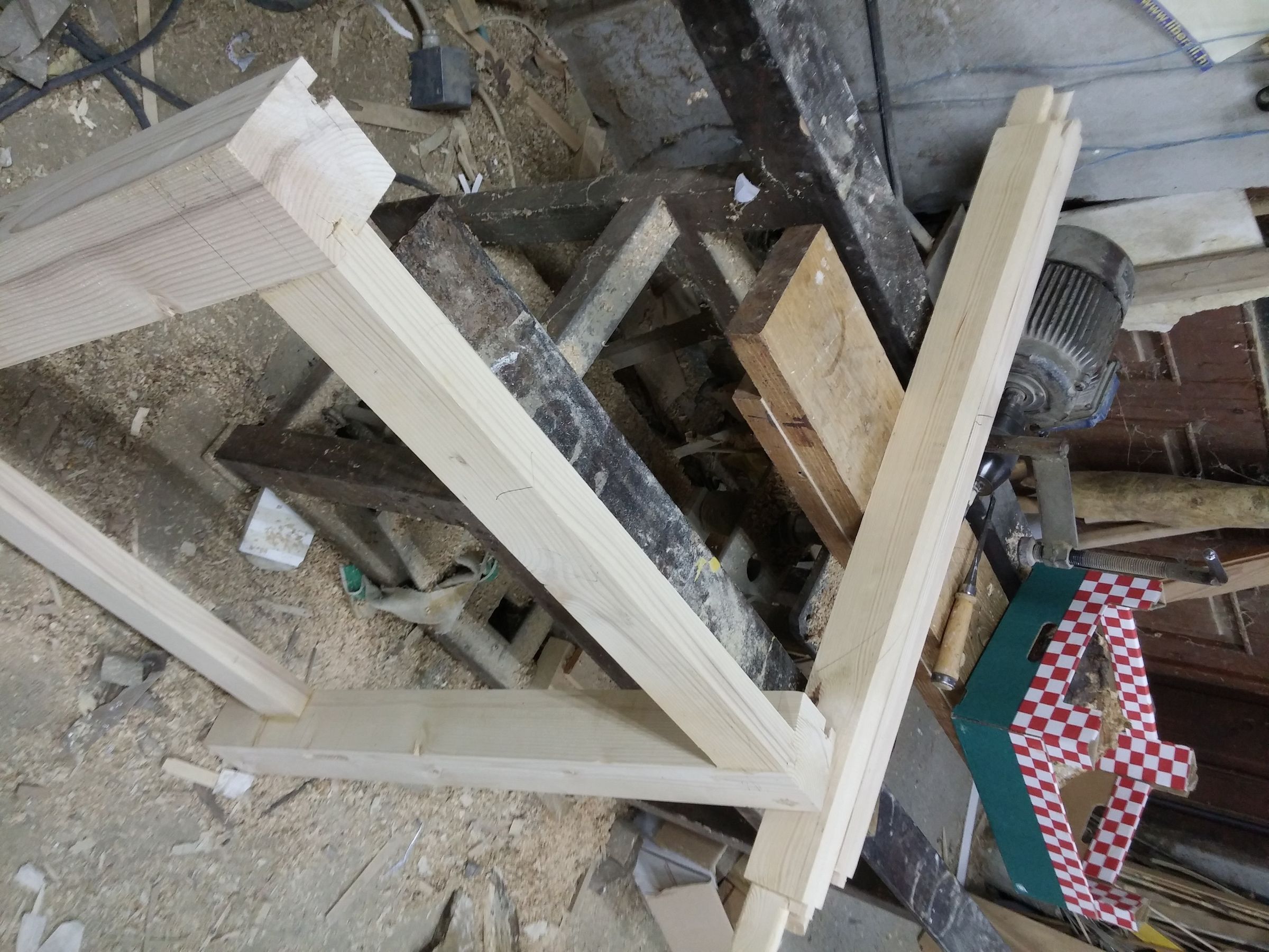 Table for Circular Saw - 55$ : 16 Steps (with Pictures) - Instructables