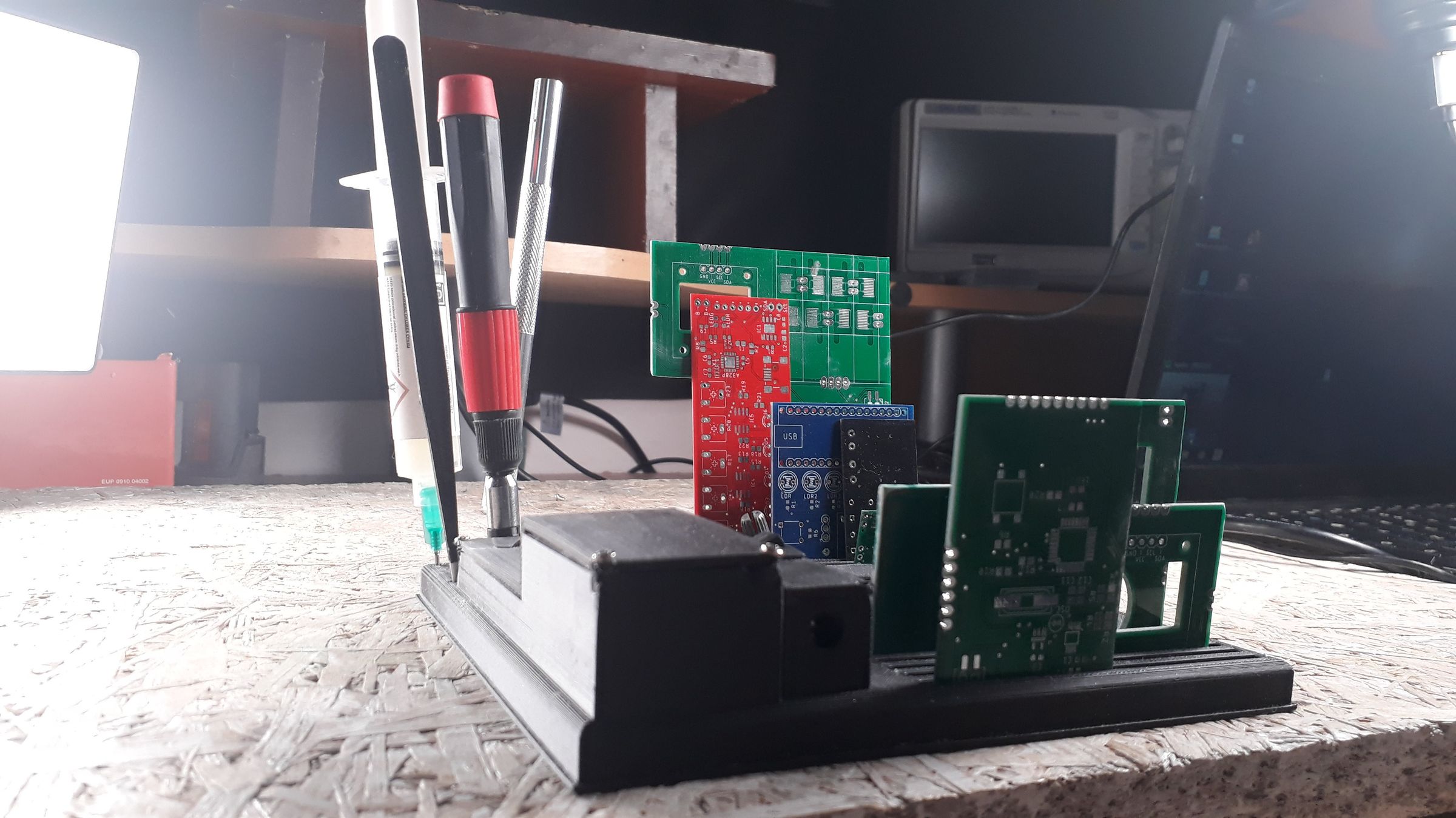 PCB Helper : 4 Steps - Instructables