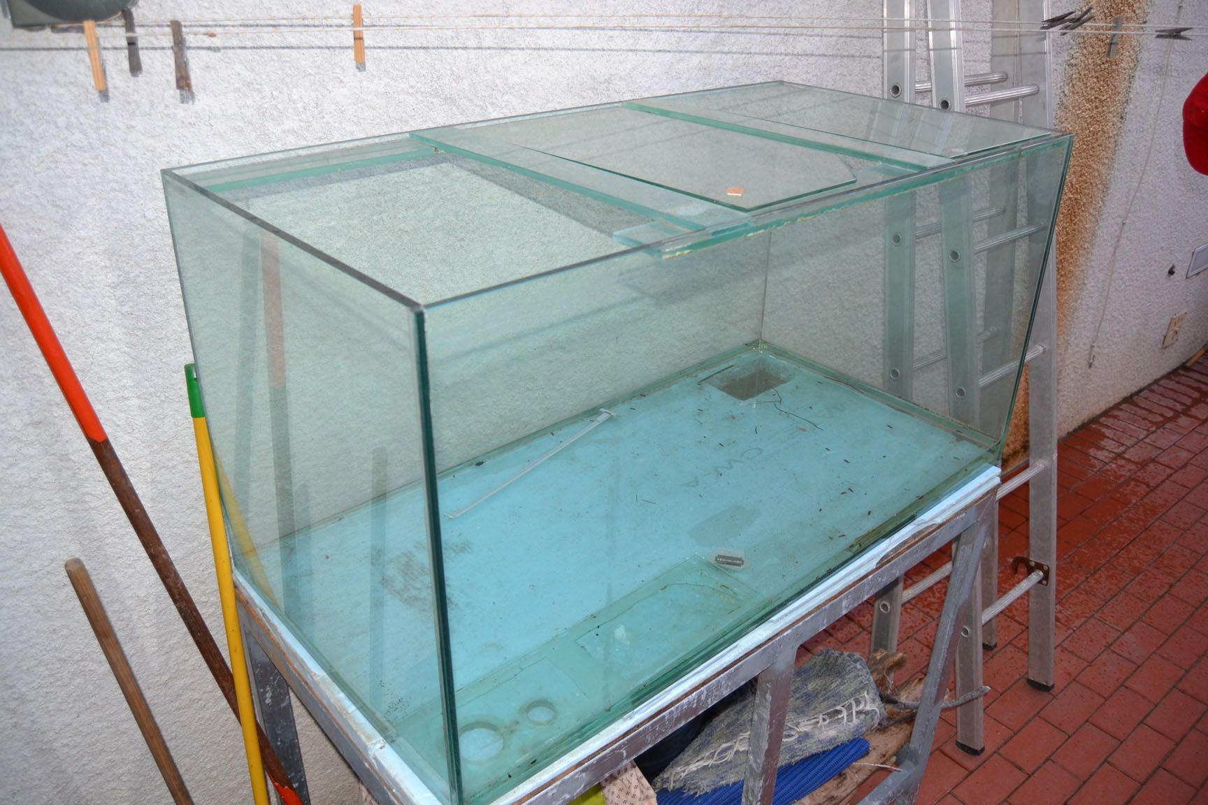Build an Aquarium That Looks Good on Any Living Room : 24 Steps (with ...