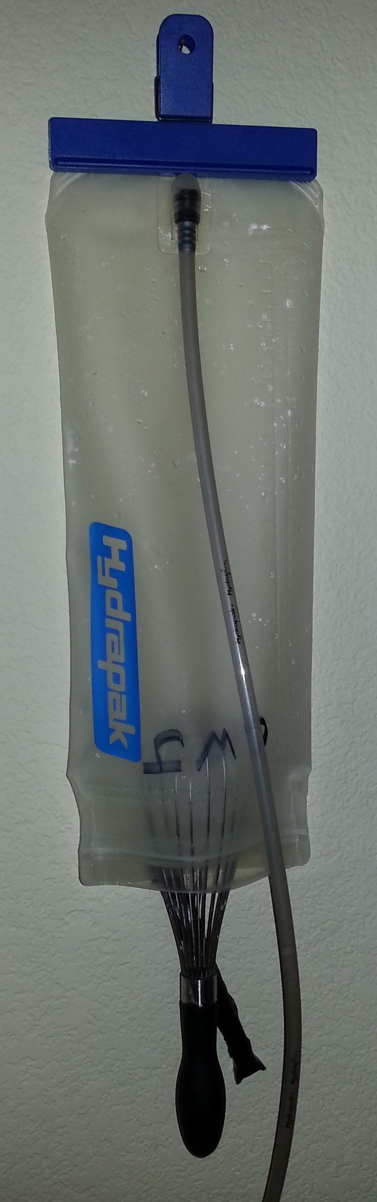 Air Out Your Hydration Bladder and Prevent Nasty Build-up - Instructables