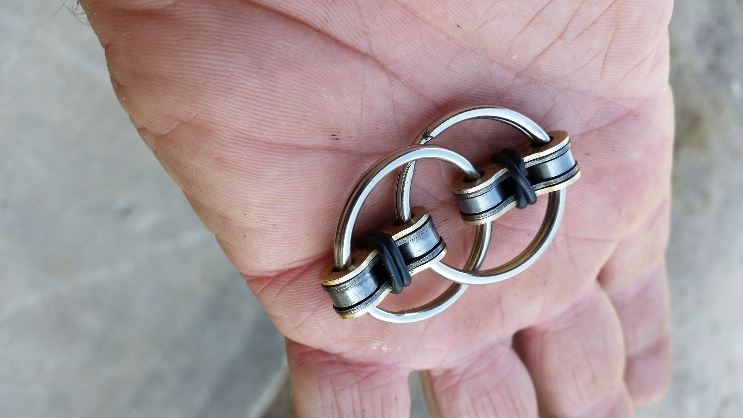 Rings and Chain Fidget : 6 Steps (with Pictures) - Instructables