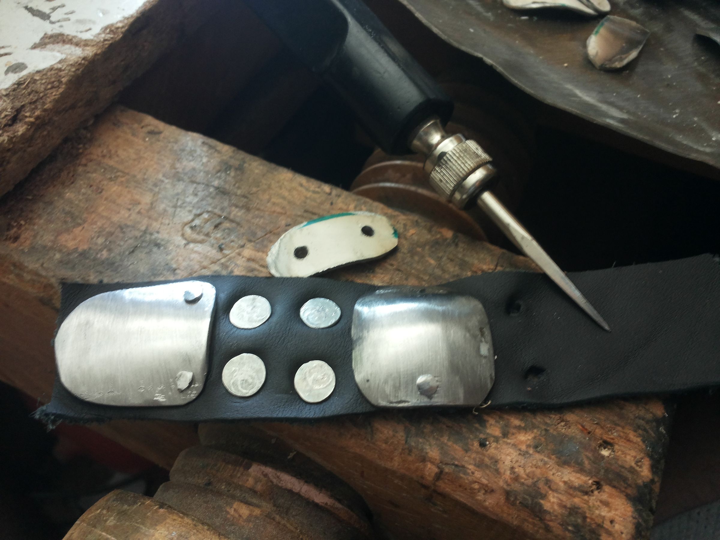 Medieval Visby Gauntlet : 7 Steps (with Pictures) - Instructables