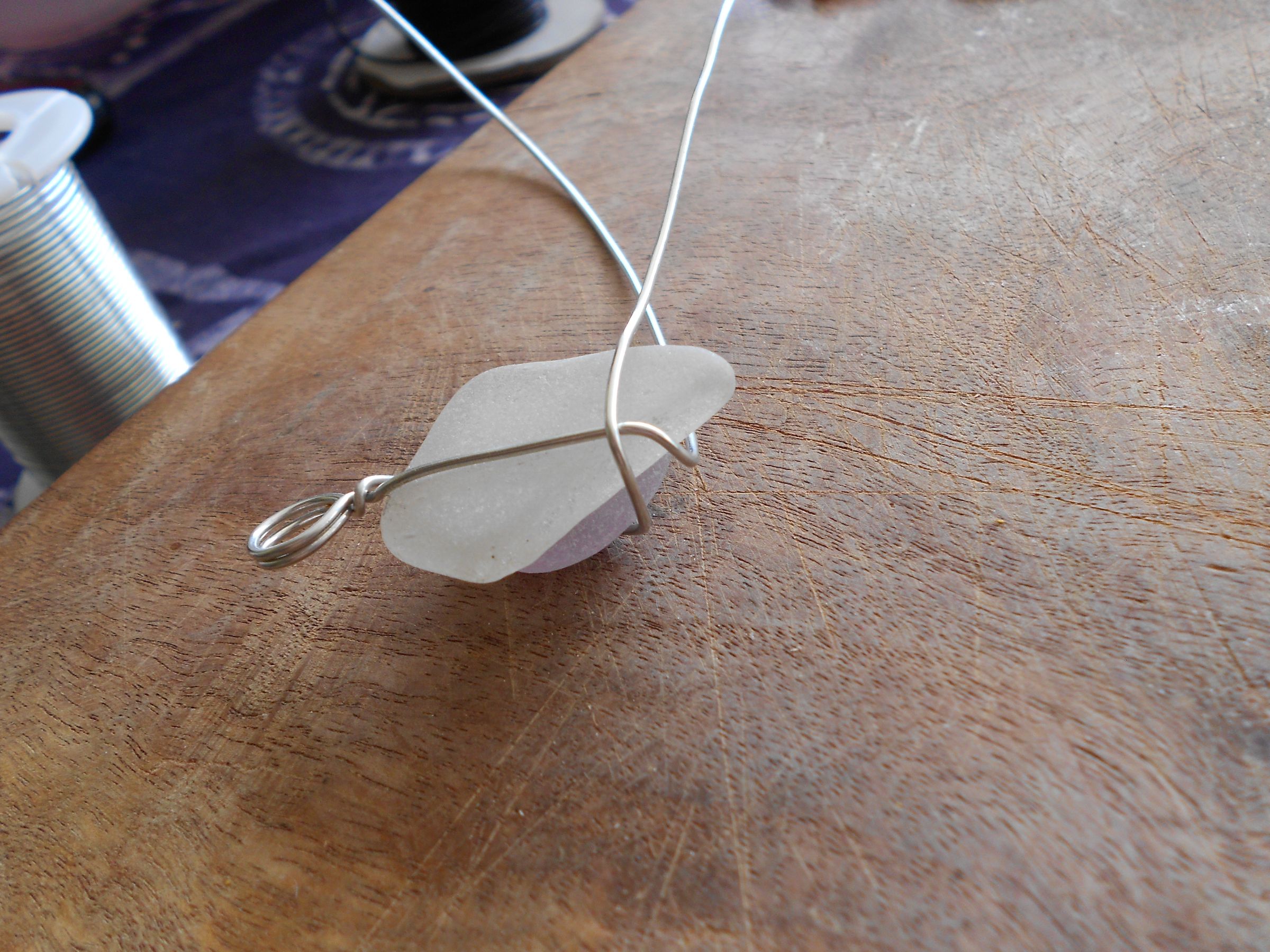 Wire Wrapped Pendants, the Easy Way : 10 Steps (with Pictures ...