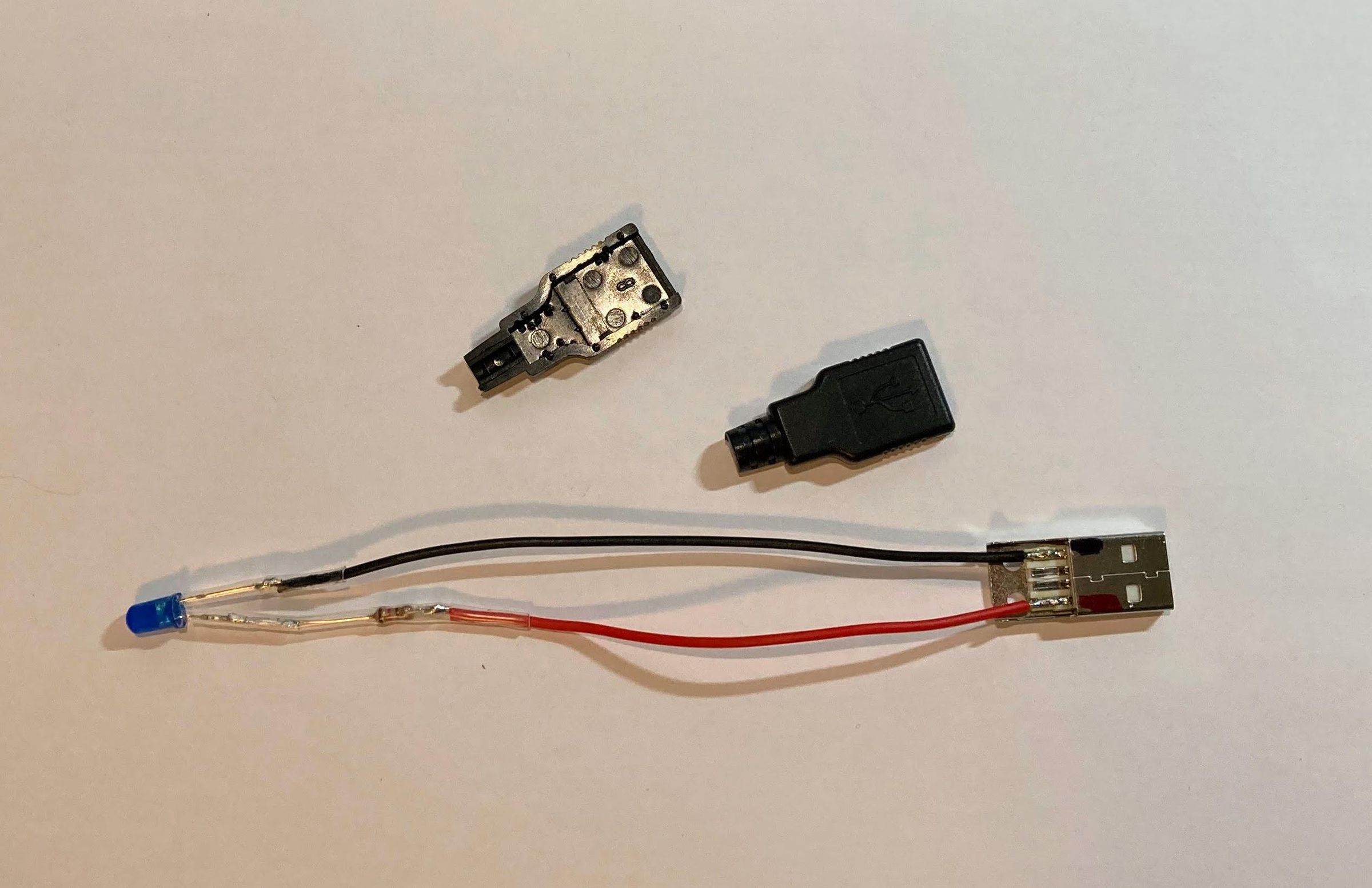 Learn to Solder: USB LED : 3 Steps (with Pictures) - Instructables