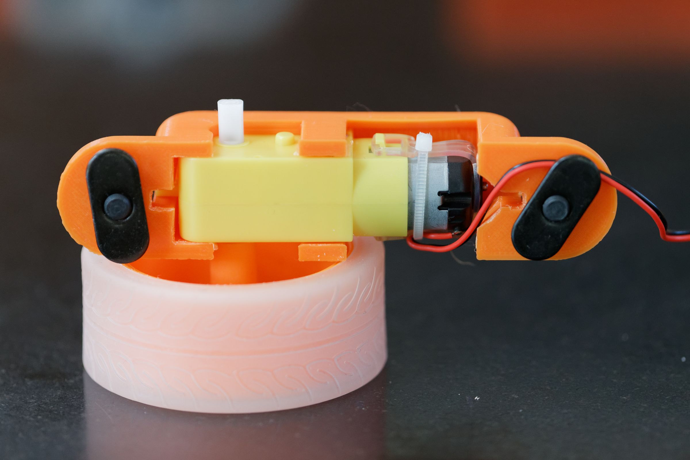 A Simple 3D Printed Robot : 11 Steps (with Pictures) - Instructables