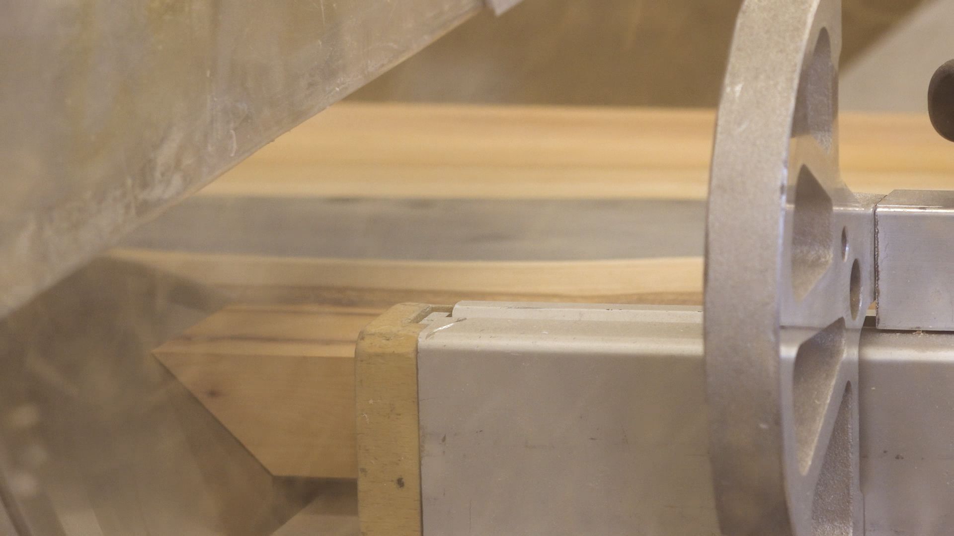 DIY Resin River Table Using Clear Epoxy Casting Resin and Wood : 12 ...