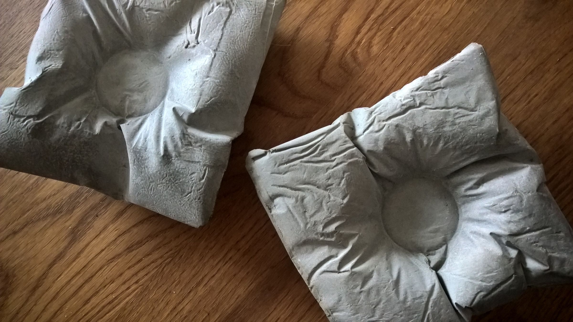 Concrete Pillow Candle Holders : 4 Steps (with Pictures) - Instructables