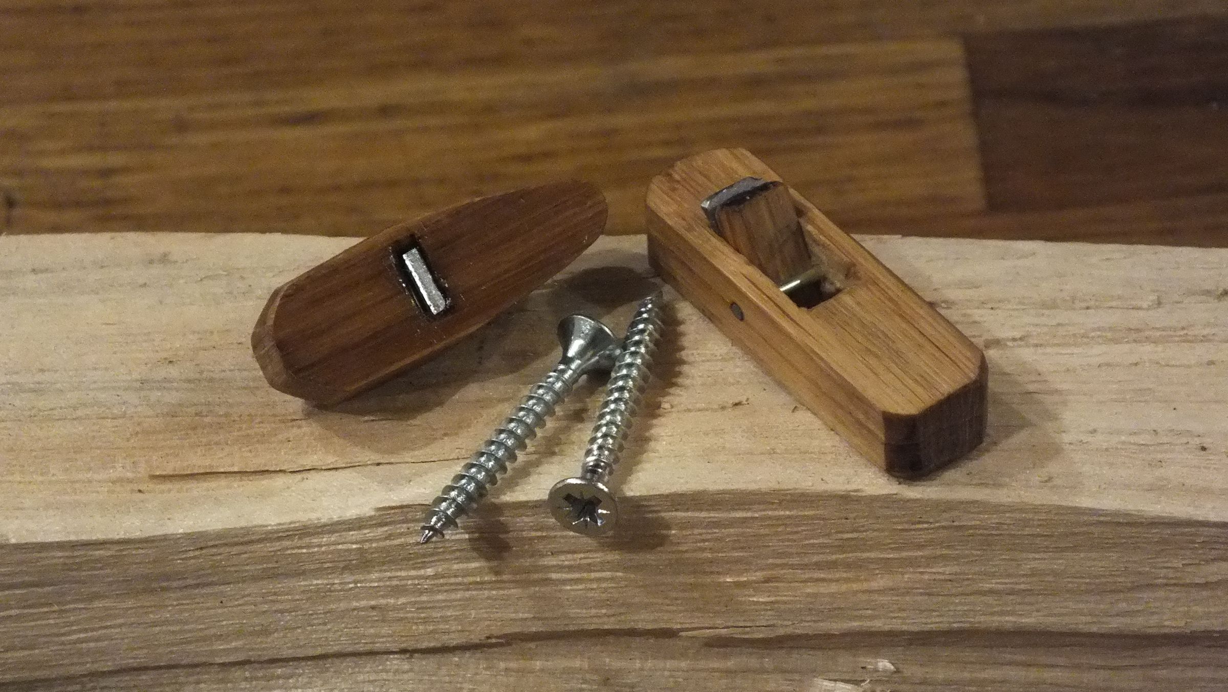 Make a Wooden Hand Plane - Mini Woodworking Project - Pocket Sized ...