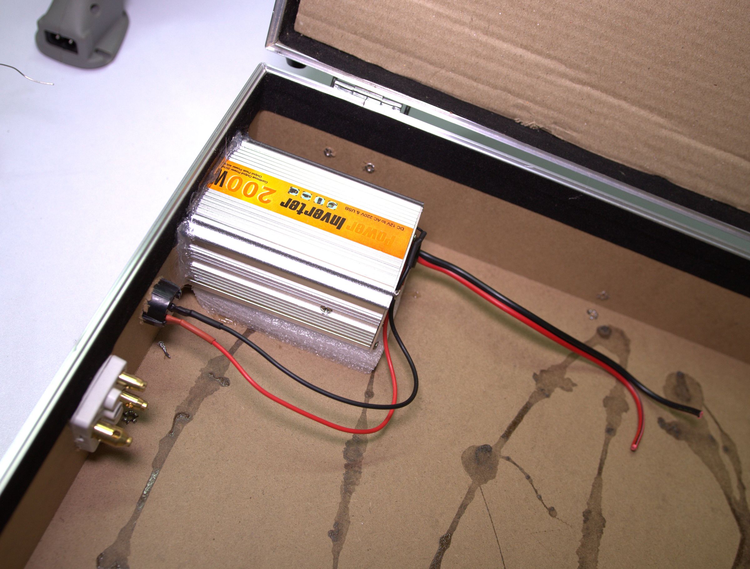 DIY Solar Power Generator V1.0 : 17 Steps (with Pictures) - Instructables