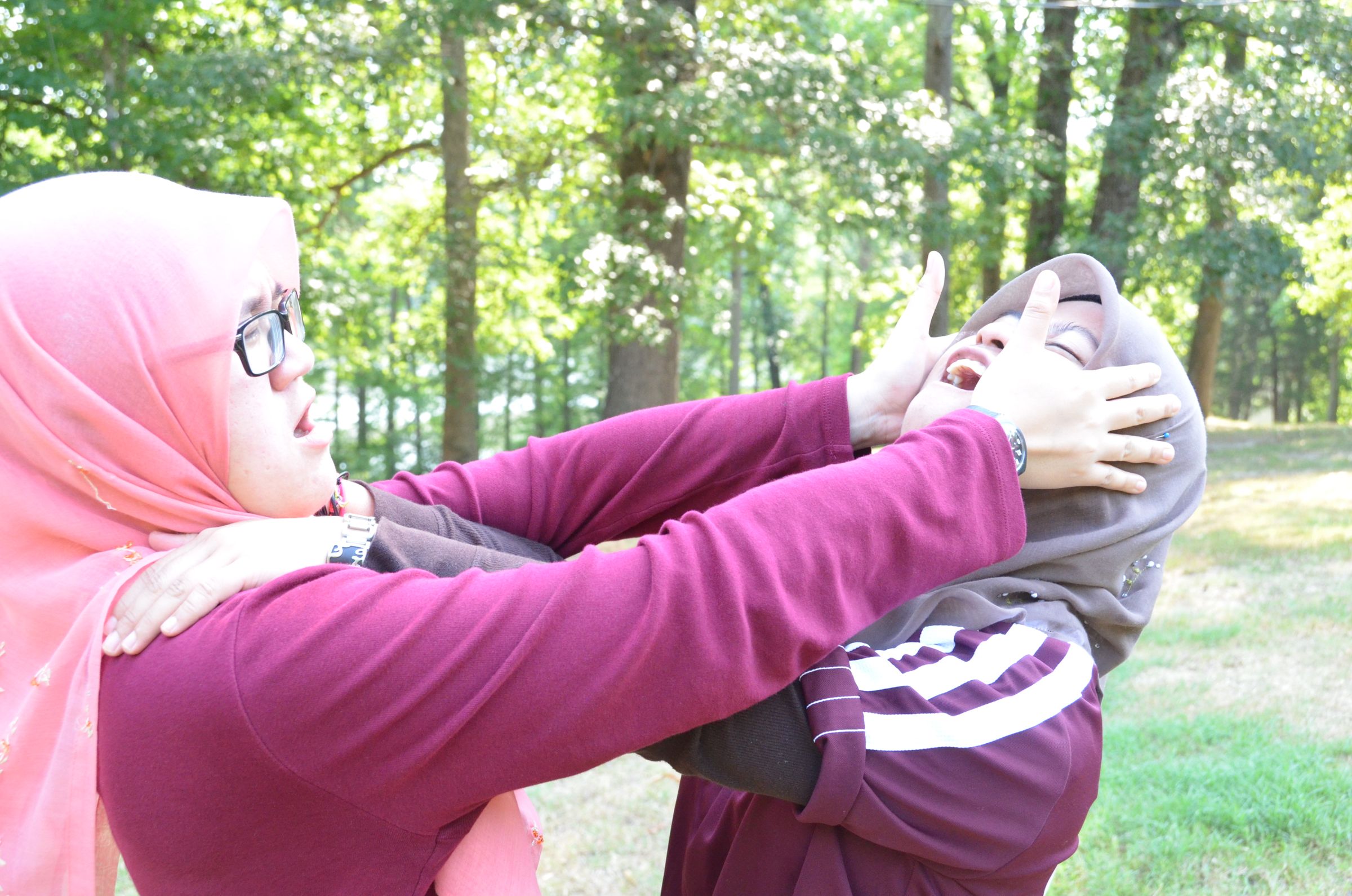 How to Defense From Danger for Women : 5 Steps (with Pictures ...