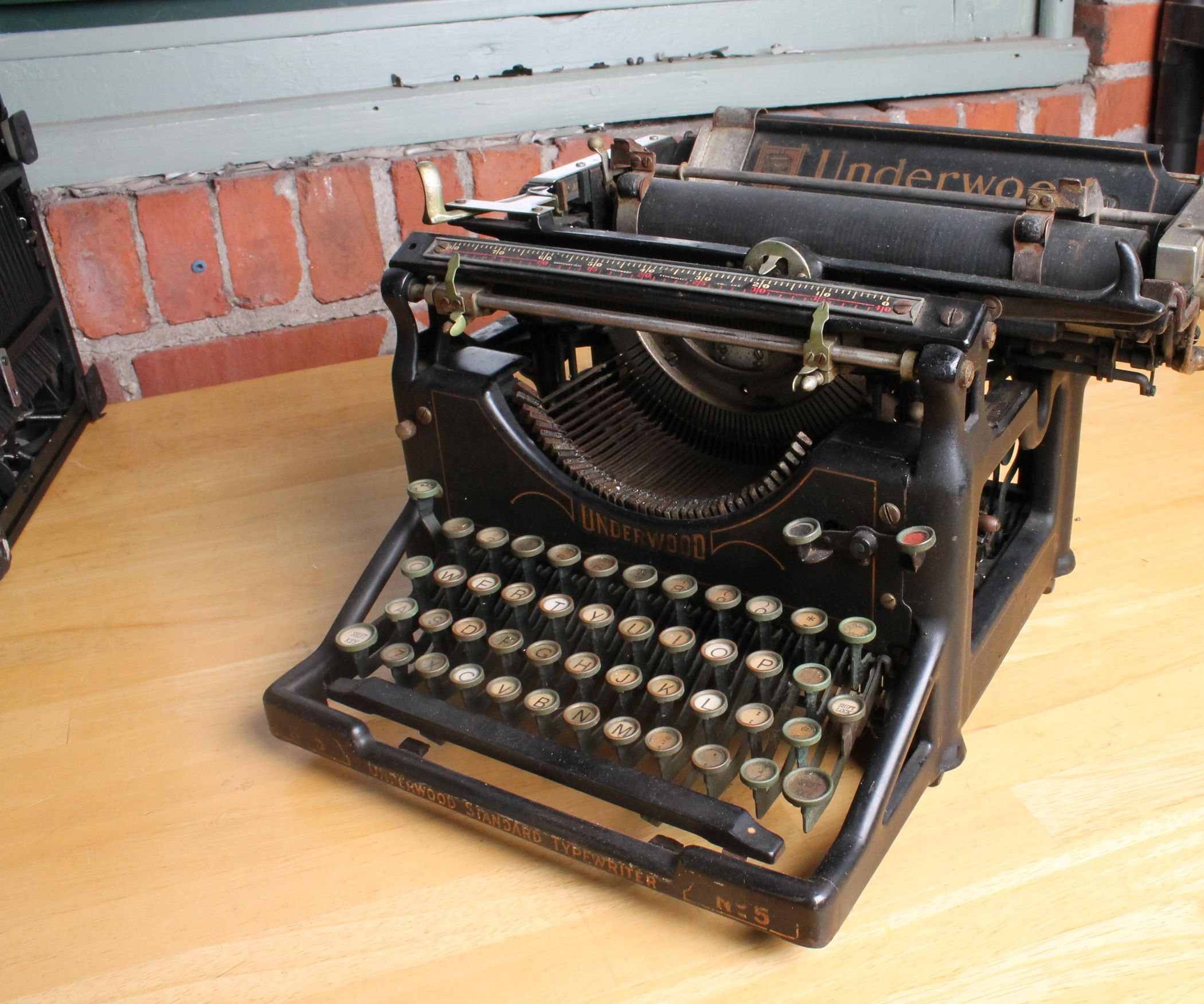 Installing USB Typewriter Kit on Underwood #5 Desktop : 6 Steps ...