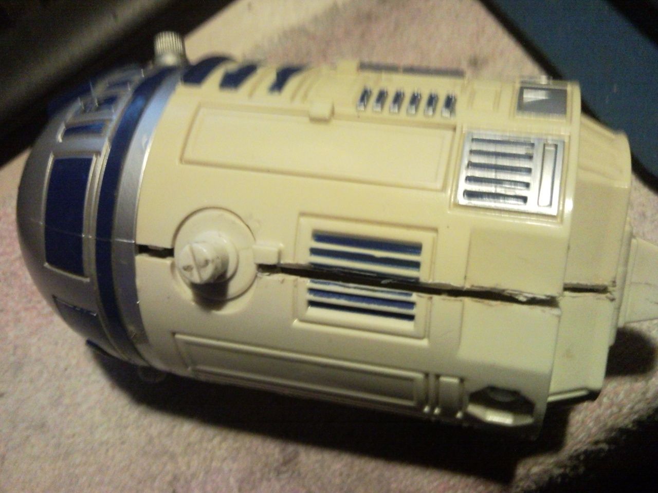 R2D2 5 Port USB Power Supply Unit. This Is the Droid Your Looking For ...