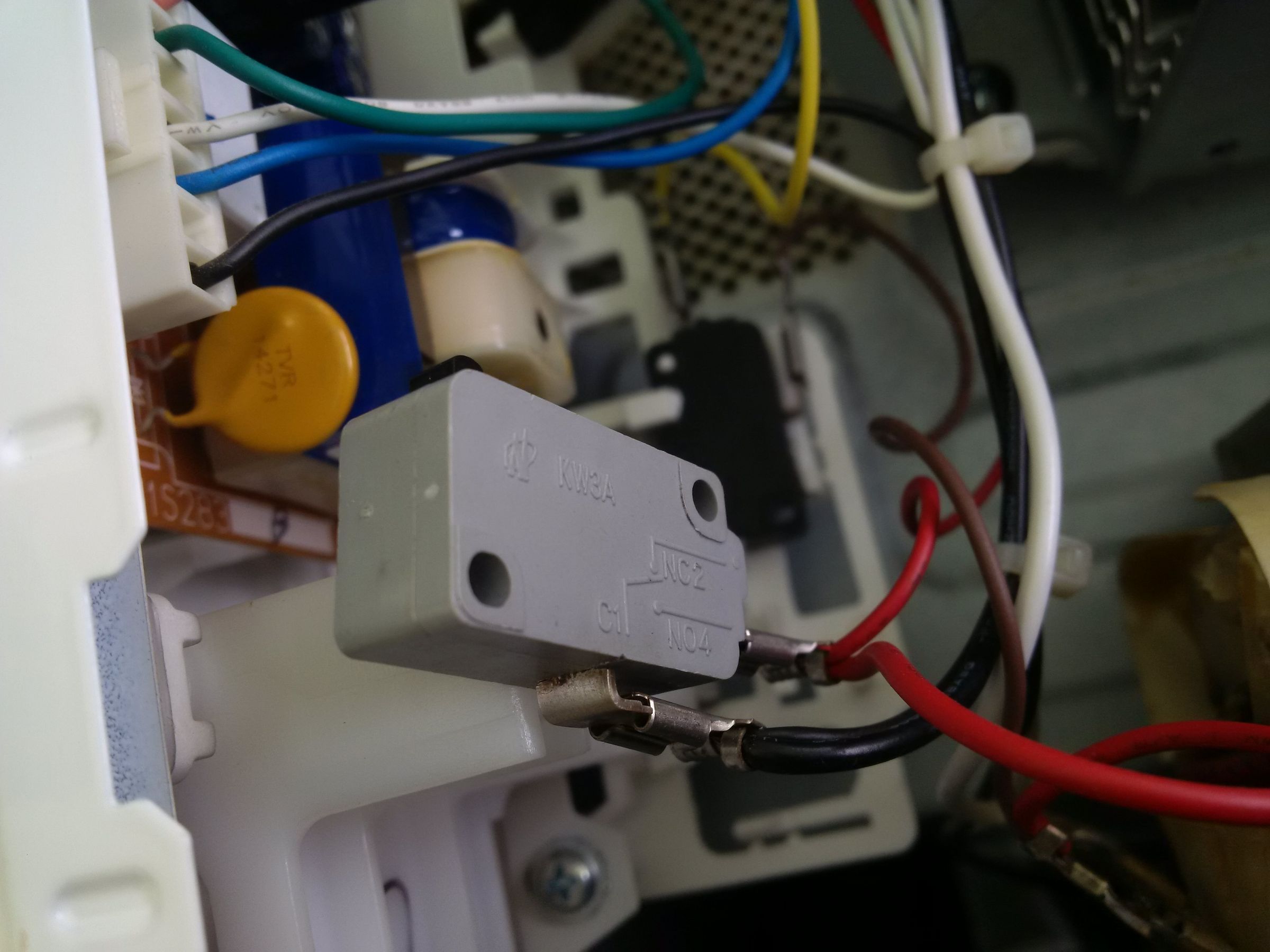 How to Repair a Microwave Oven : 8 Steps (with Pictures) - Instructables