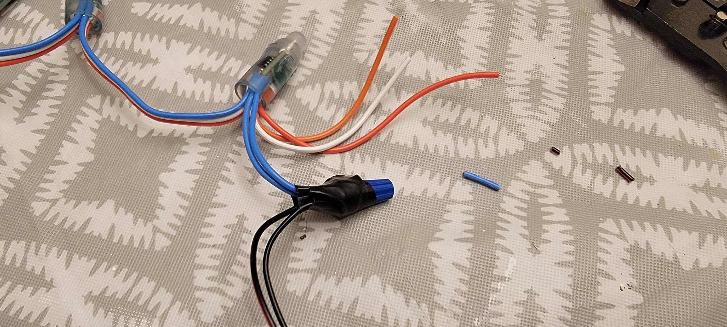 Weird But Fun Fingertip Neopixel Micro:bit Gloves - Wearable Tech Tutorial : 10 Steps (with ...