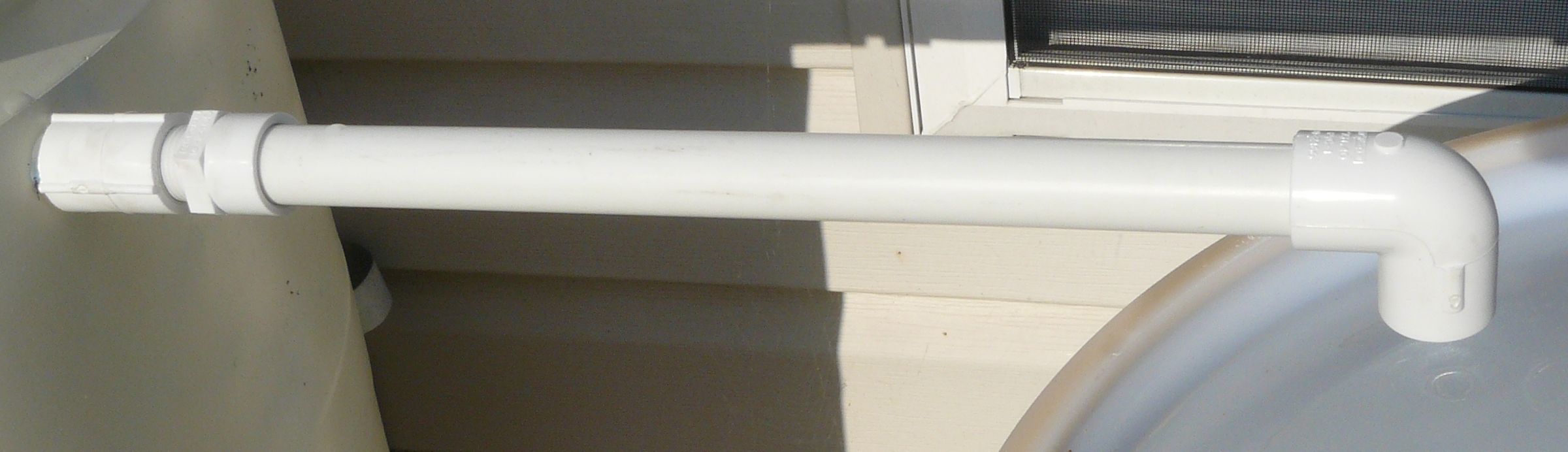 Tandem Rain Barrels : 6 Steps (with Pictures) - Instructables