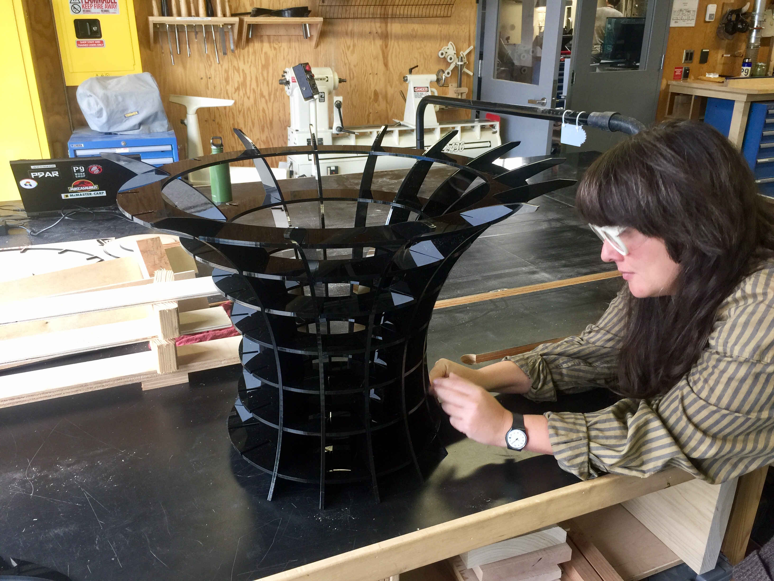 Black Hole Table : 6 Steps (with Pictures) - Instructables