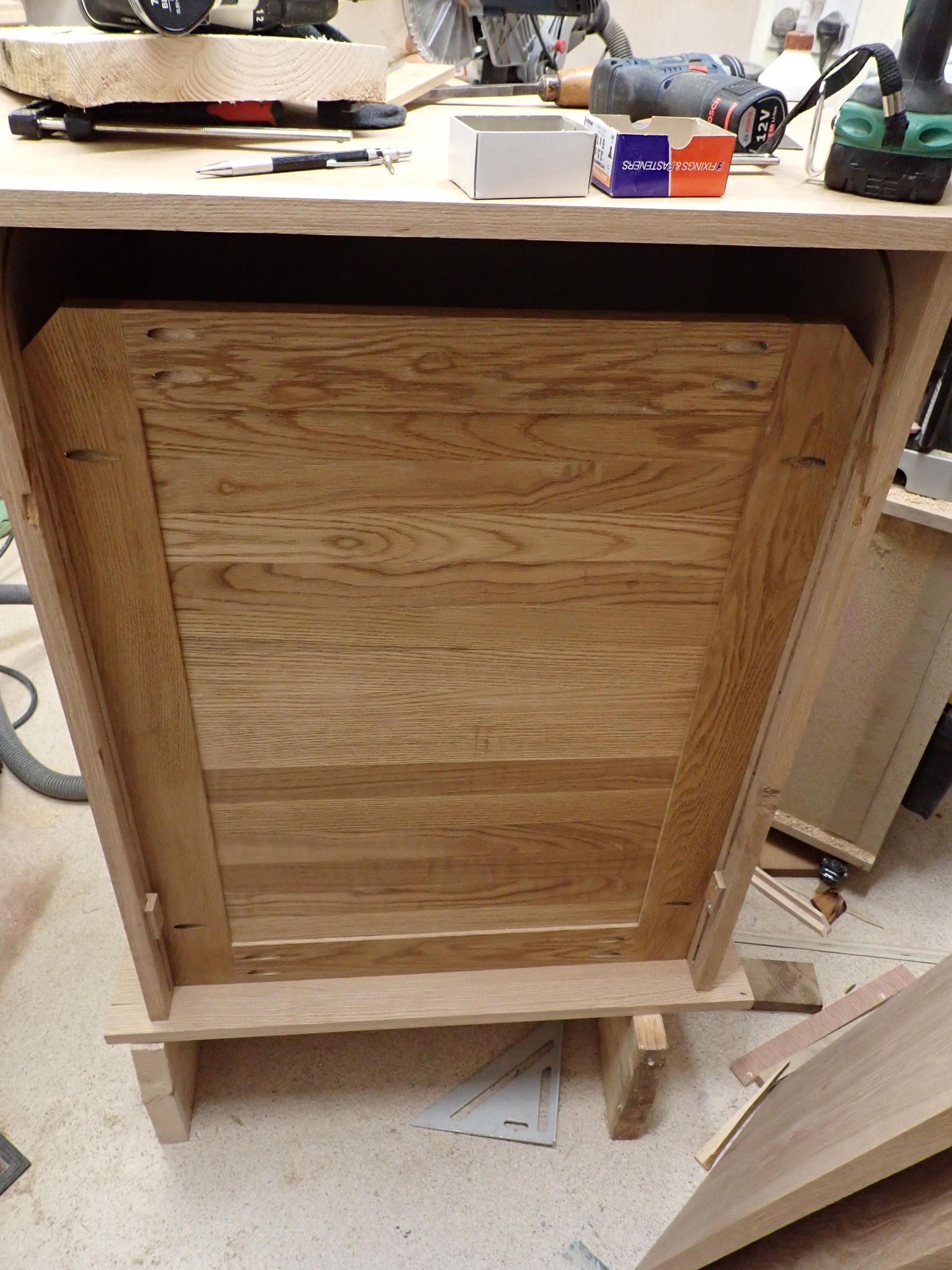 Tabour Door Units Fitted in to Alcoves : 11 Steps (with Pictures ...