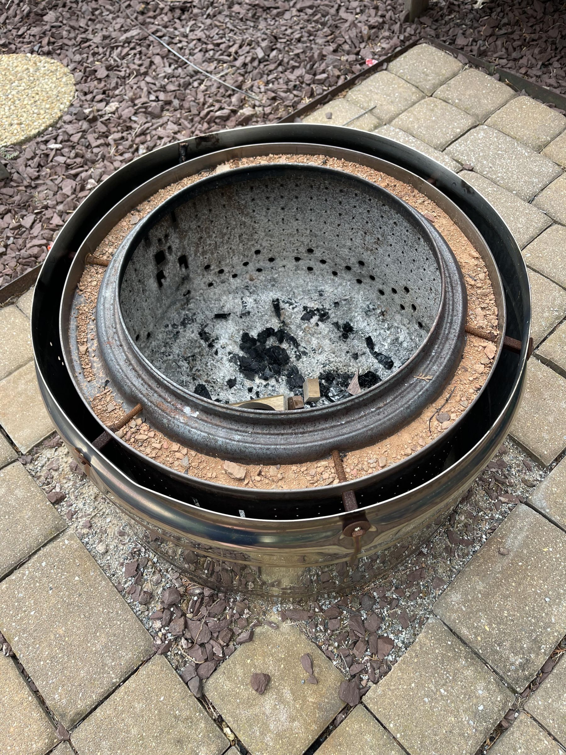 Smokeless Fire Pit From Junk : 7 Steps (with Pictures) - Instructables