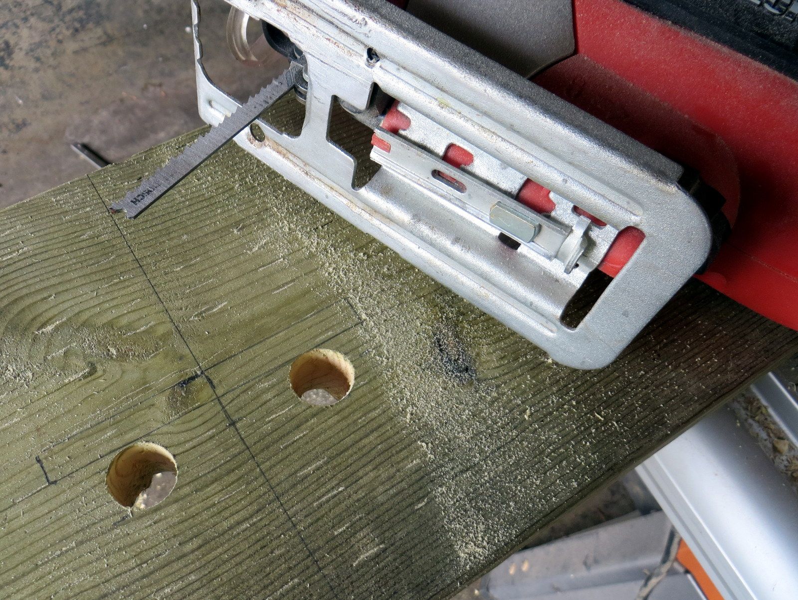 How to Build a Treehouse : 17 Steps (with Pictures) - Instructables