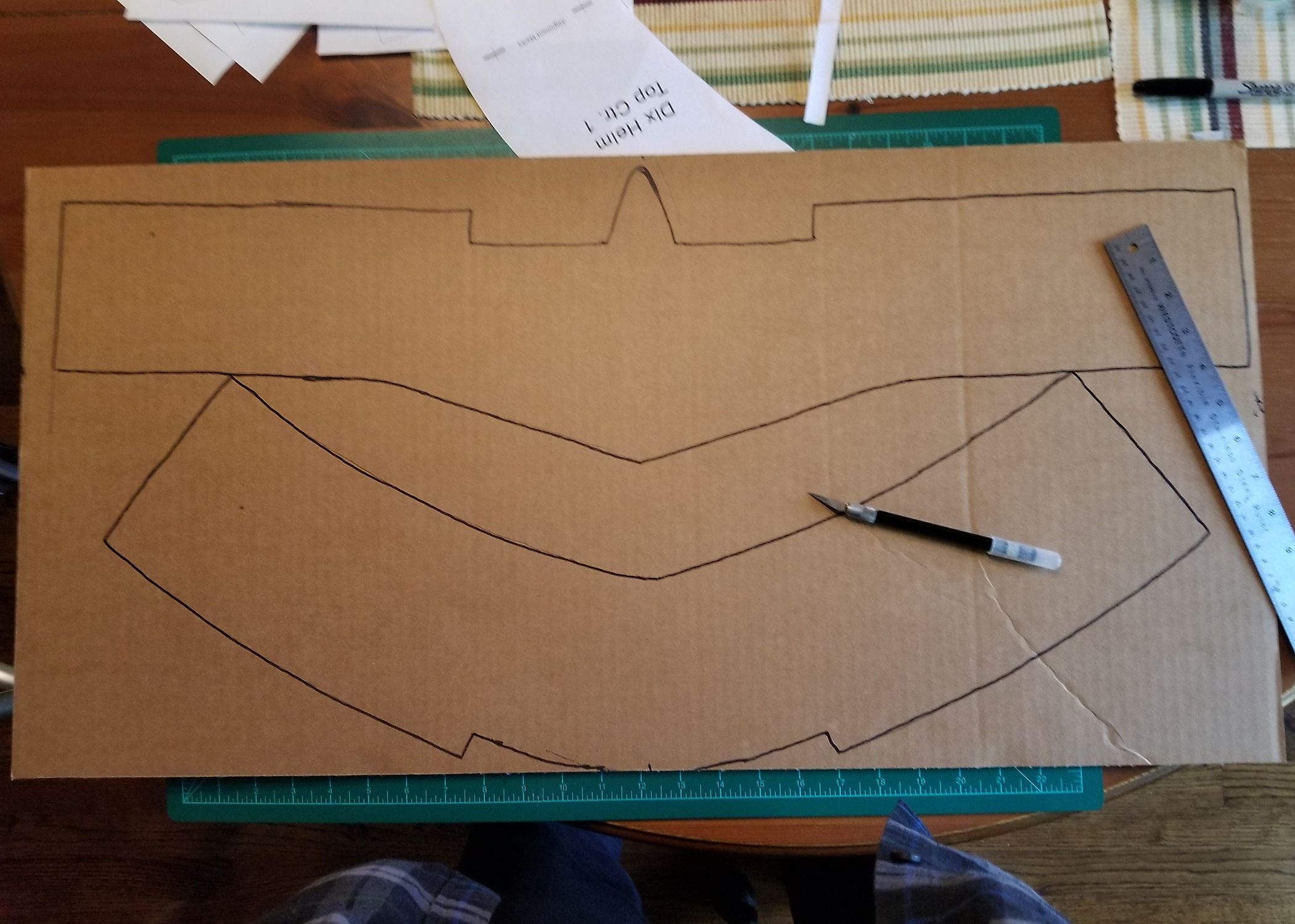 Deluxe Knight's Helm : 6 Steps (with Pictures) - Instructables