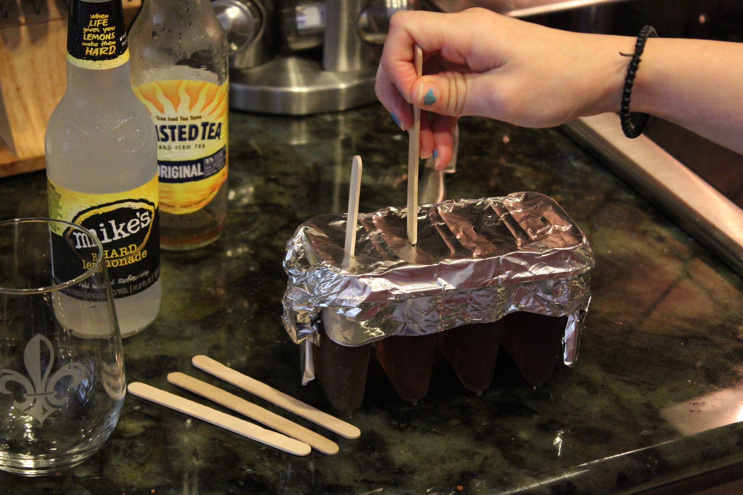 Mikes Hard Lemonade FUSION! : 7 Steps (with Pictures) - Instructables