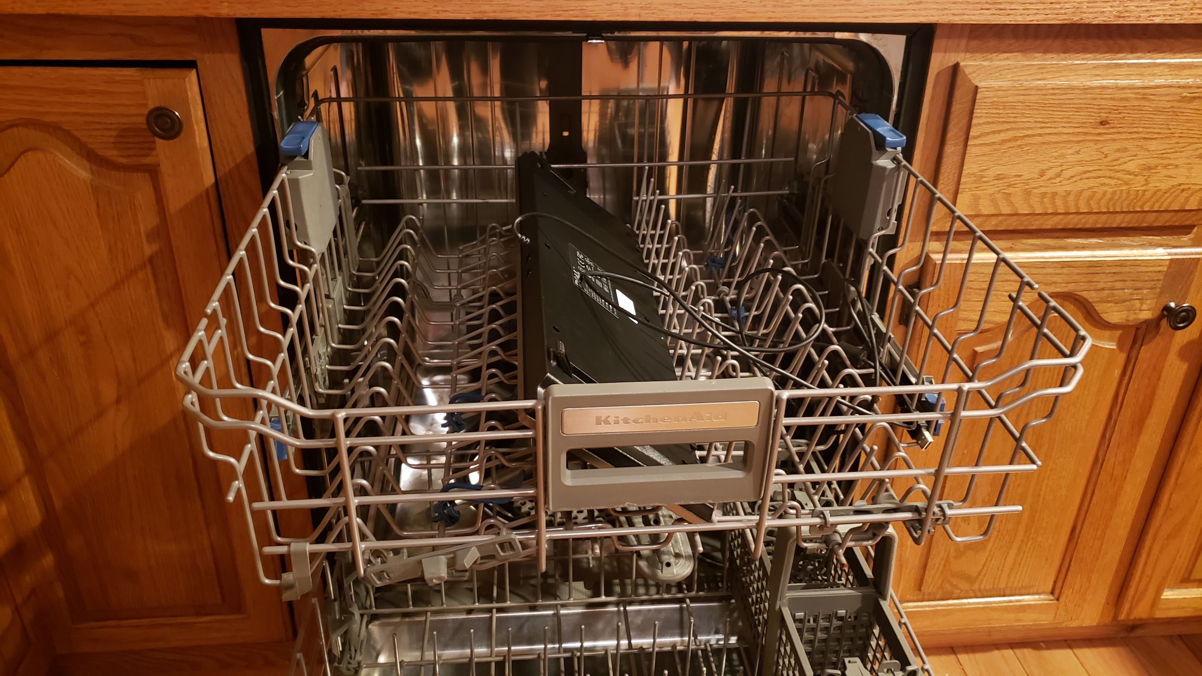 How to Dishwash a Computer Keyboard : 4 Steps - Instructables