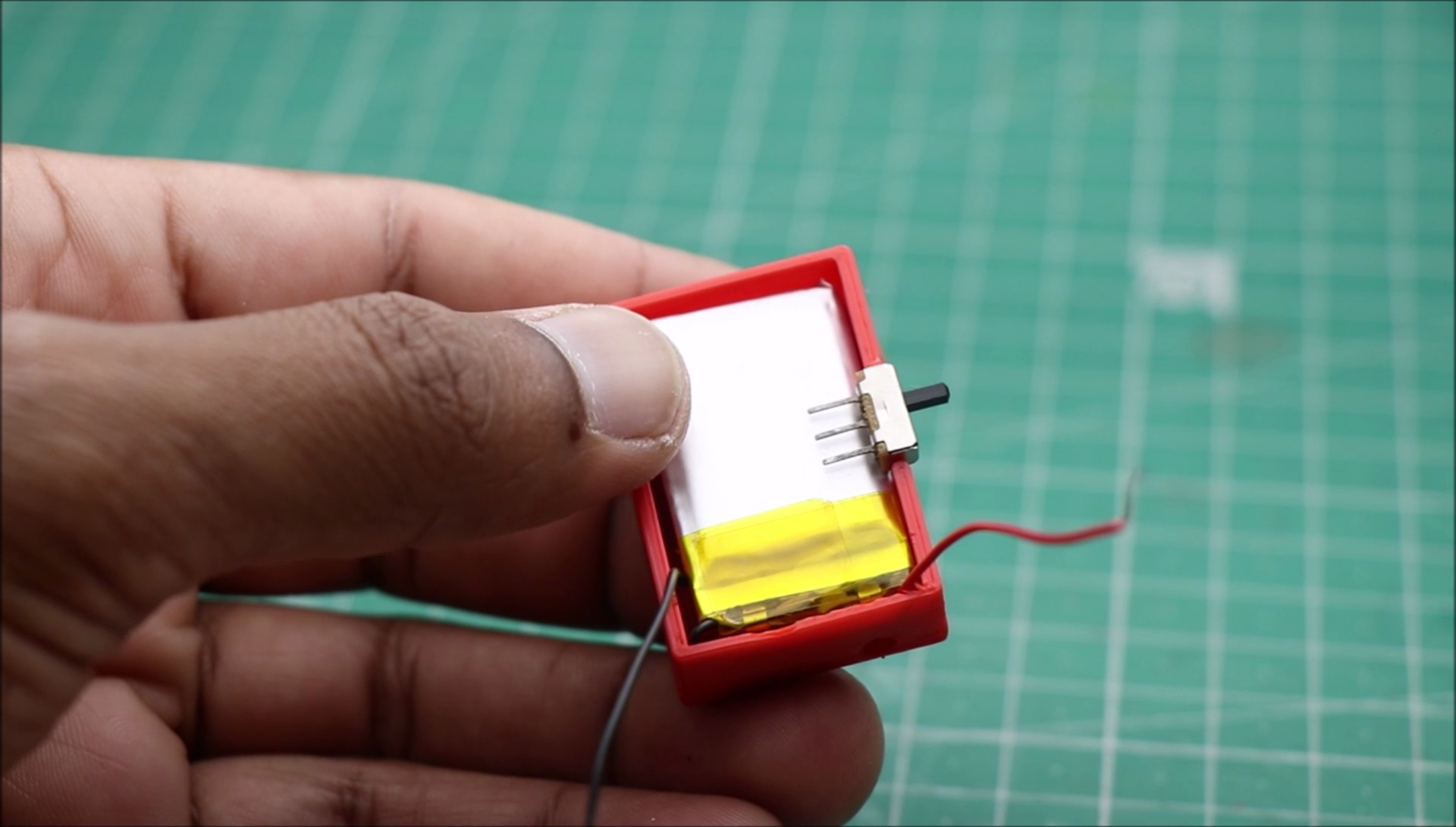 How to Make Mini Rechargeable Powerful LED Light : 8 Steps (with ...