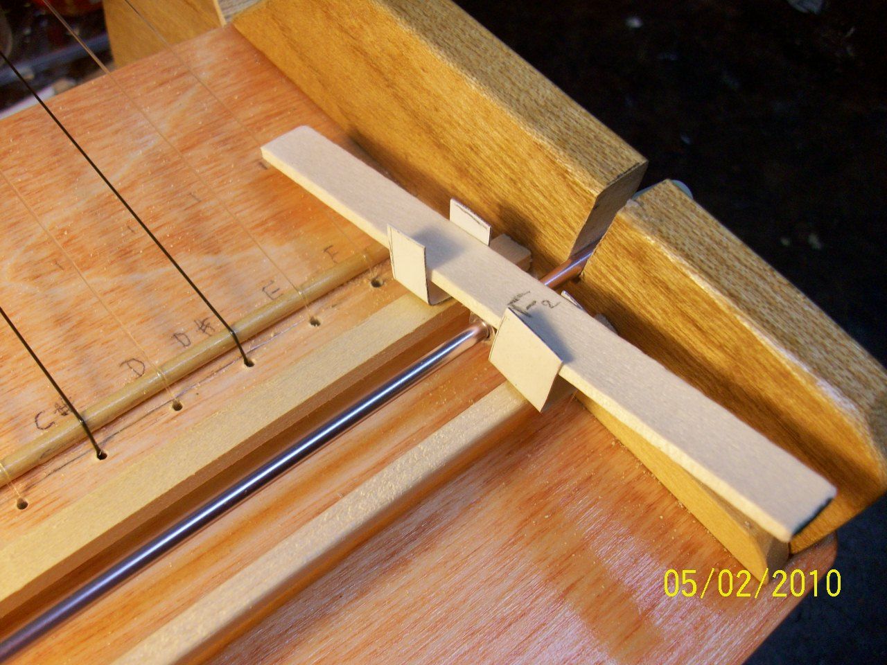 LAP PIANO : 4 Steps - Instructables