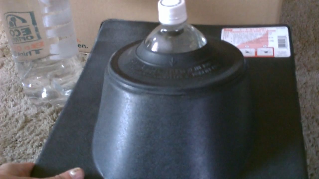 Solar (Soda Bottle) Light Bulbs! - DIY (Solartubes) - Pure Natural ...